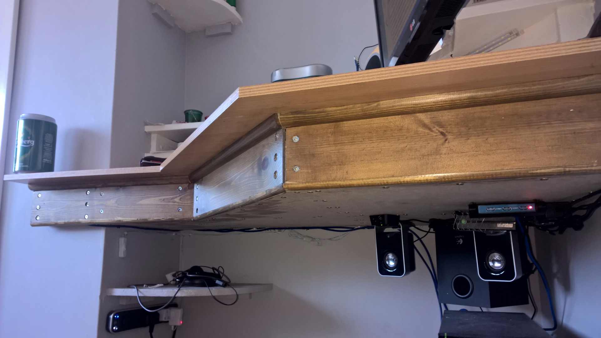 Secret Storage Floating Desk : 18 Steps (with Pictures) - Instructables