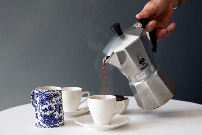 How to Make Coffee Using a Moka Pot : 12 Steps - Instructables
