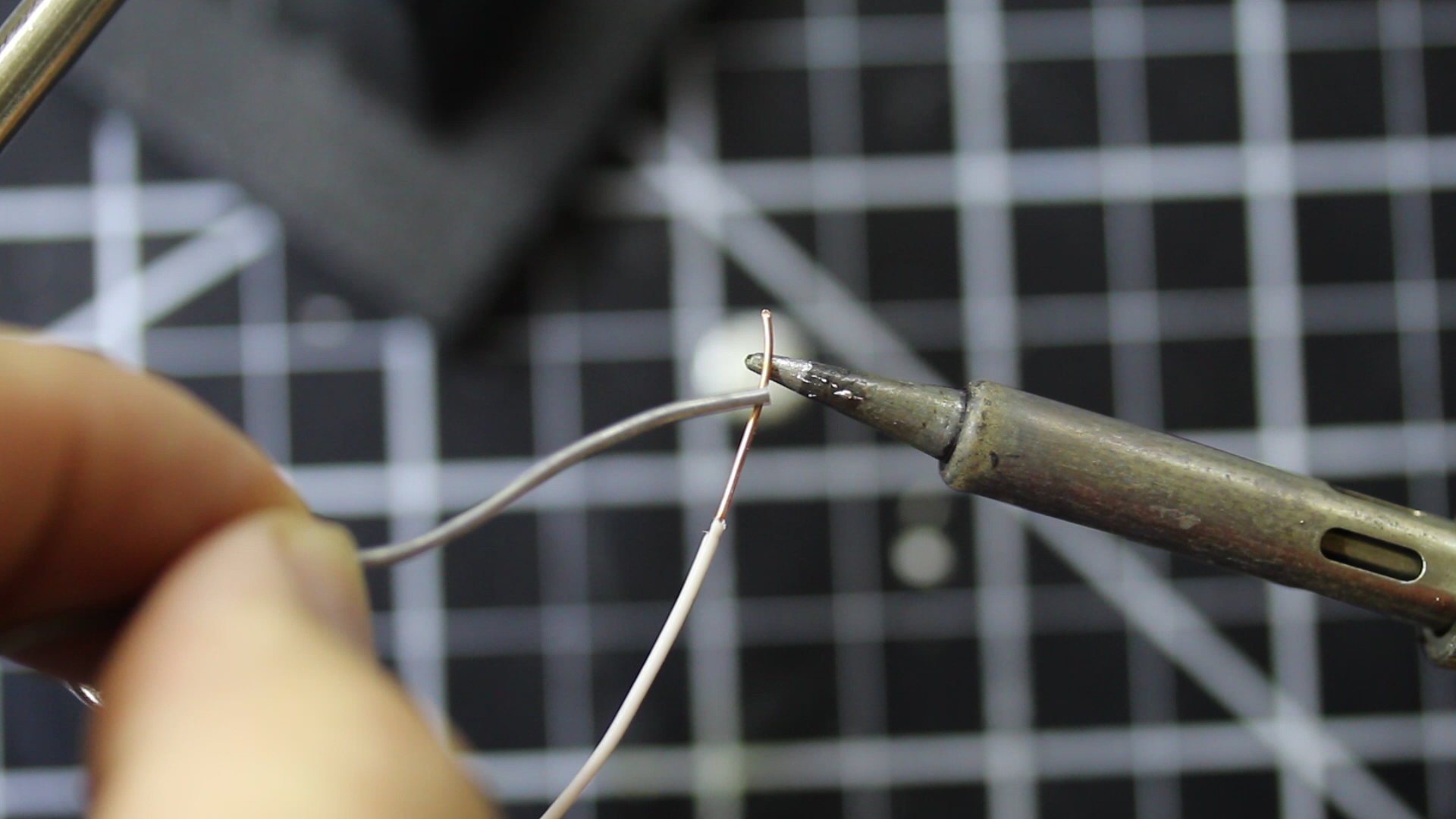 Using Solder | Soldering Basics : 8 Steps (with Pictures) - Instructables