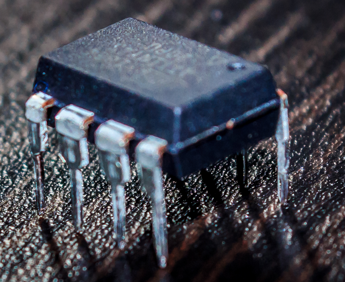 Attiny25/45/85 Police Light, With Arduino! : 9 Steps - Instructables