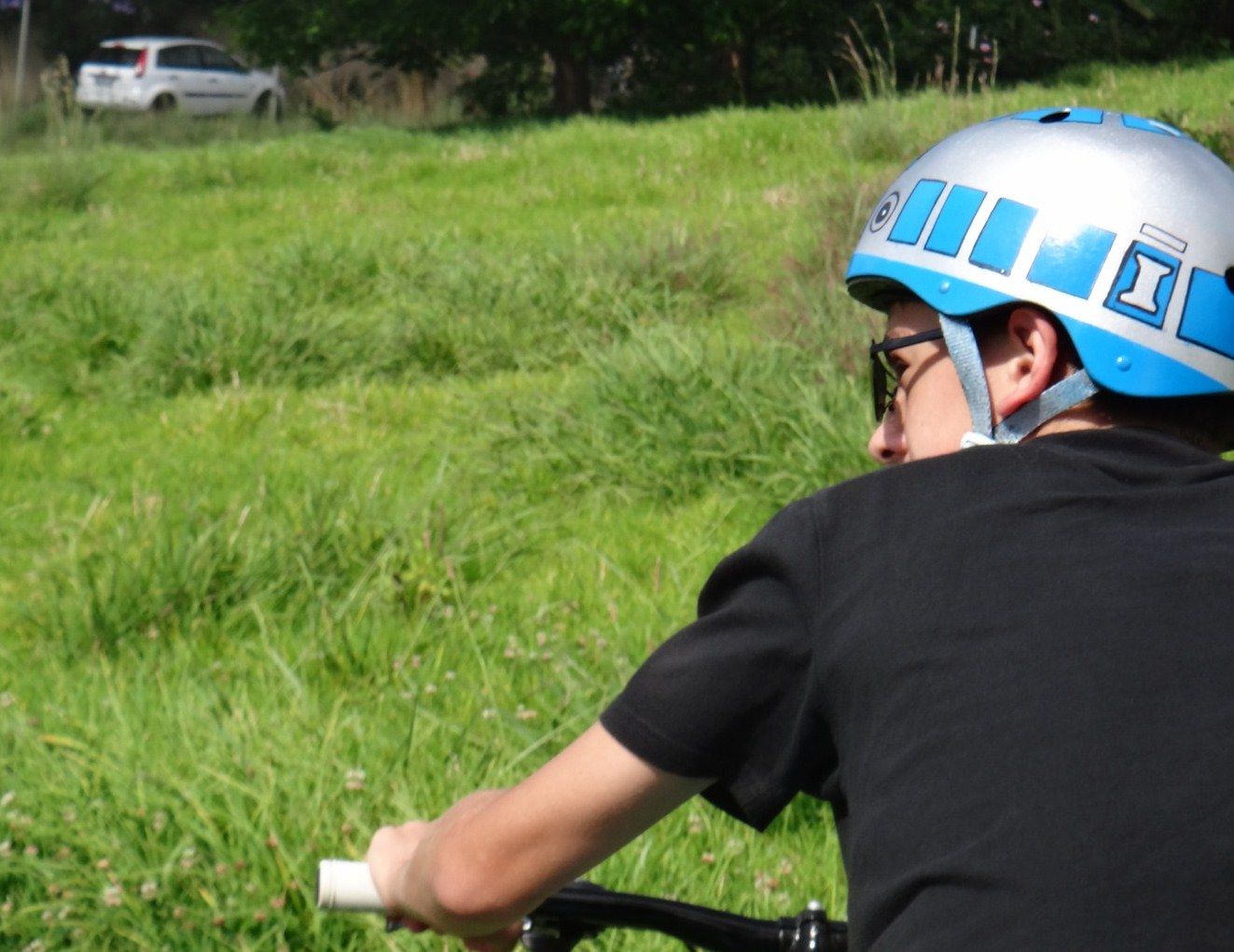 R2-D2 Helmet : 15 Steps (with Pictures) - Instructables