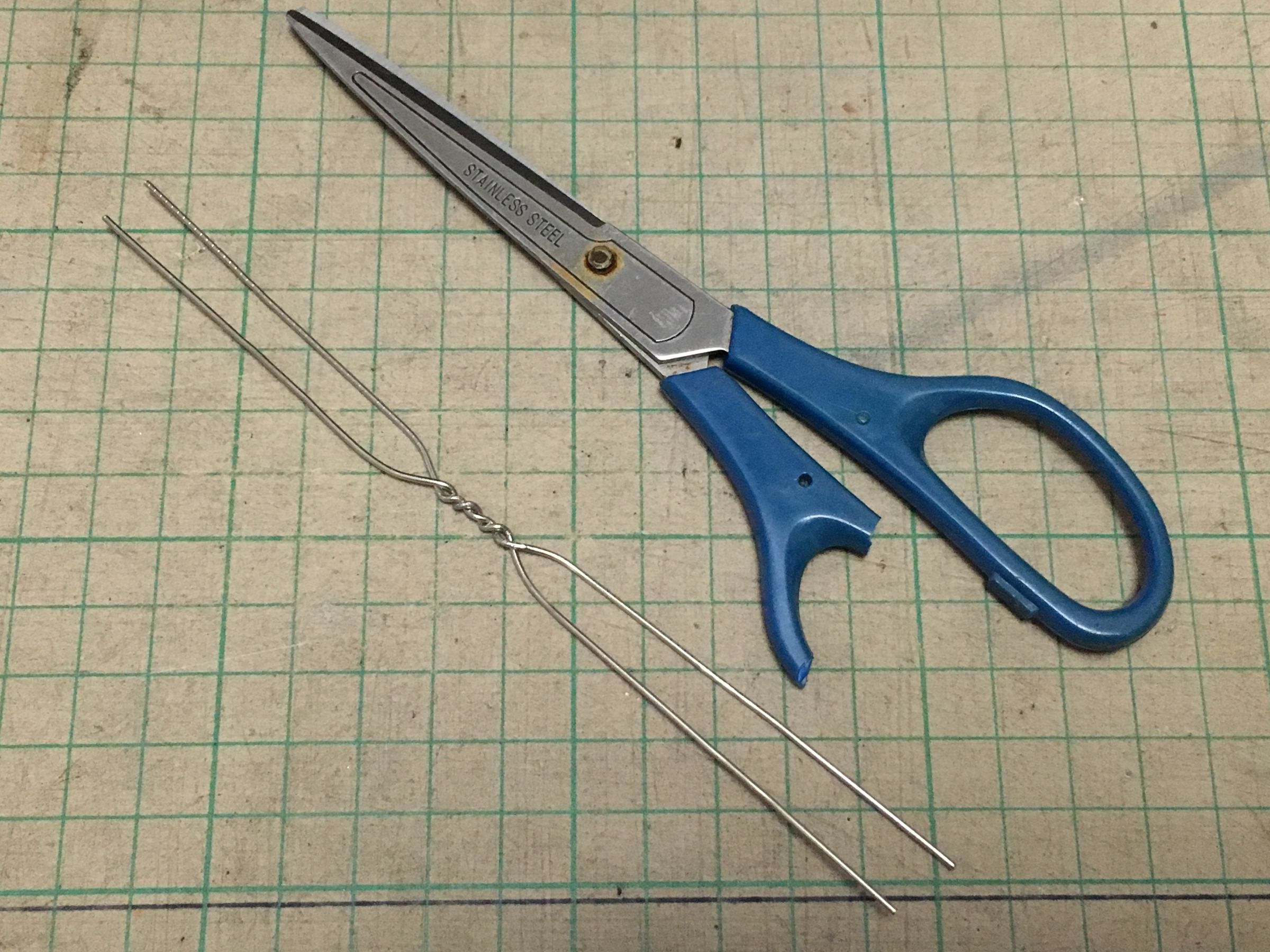 Repair Broken Scissors : 6 Steps - Instructables