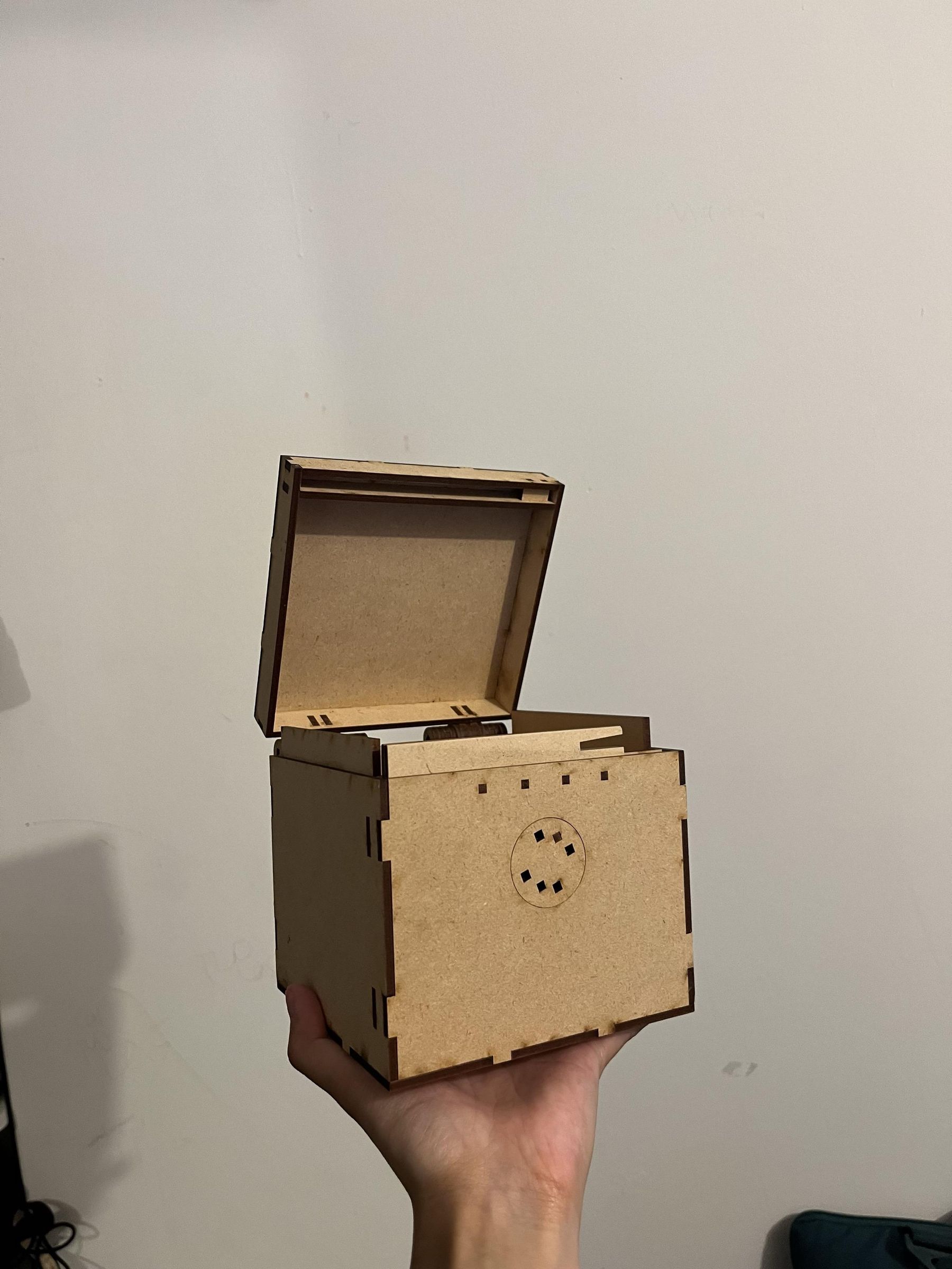 Box With Locking Mechanism : 5 Steps - Instructables
