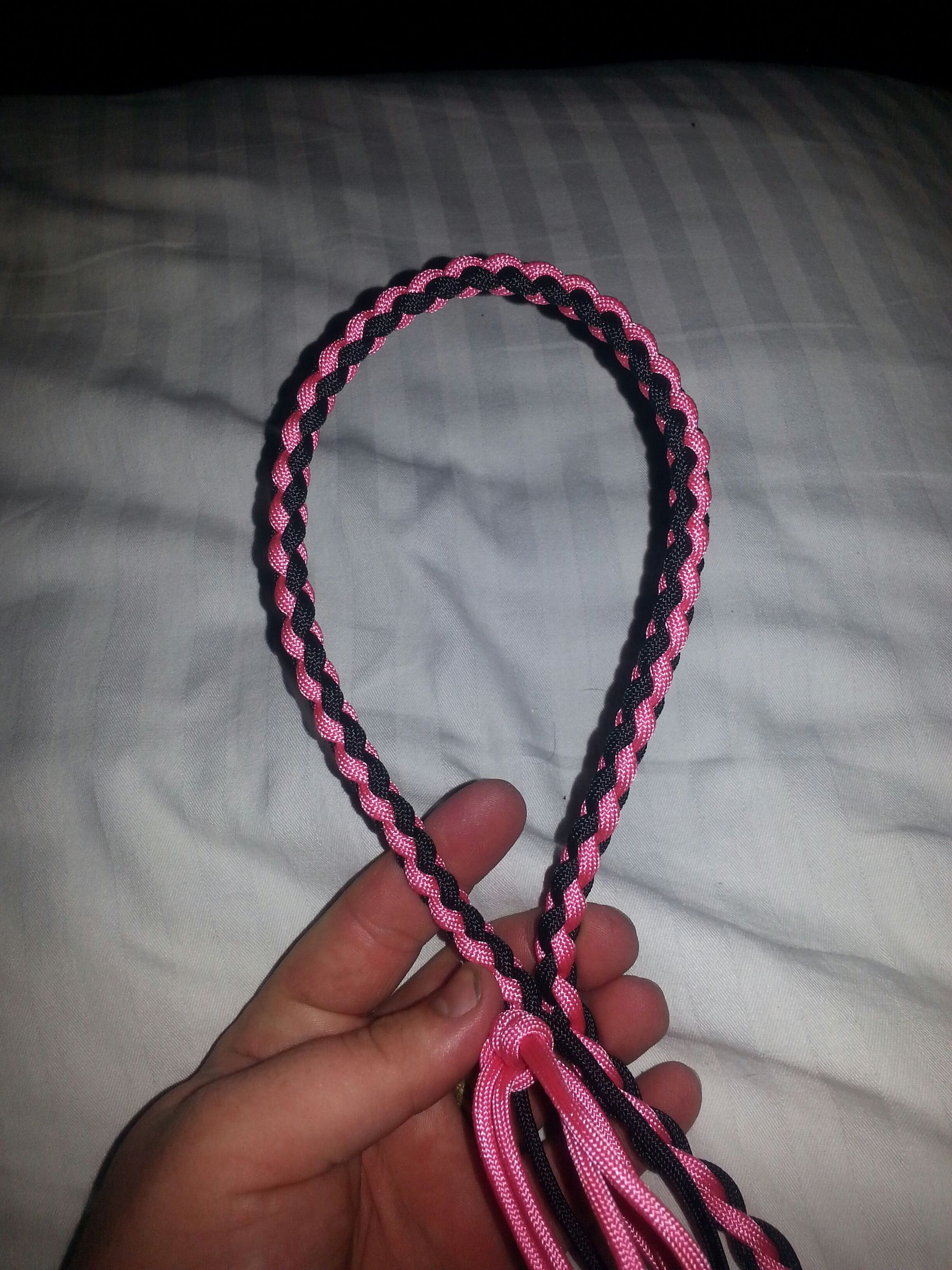 Make a 4 Strand Round Braid Paracord Leash With Hand Loop and ...