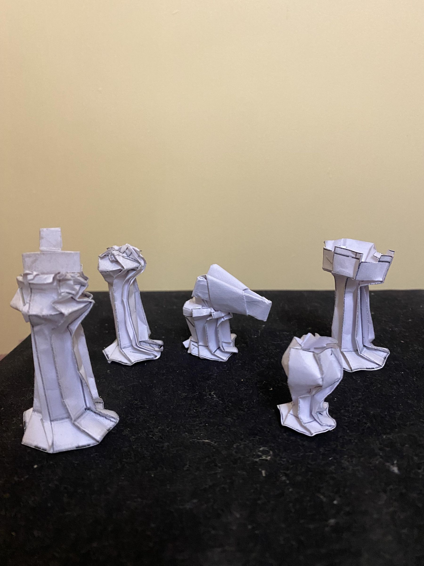 Origami Pleated Chess King and Queen : 6 Steps - Instructables