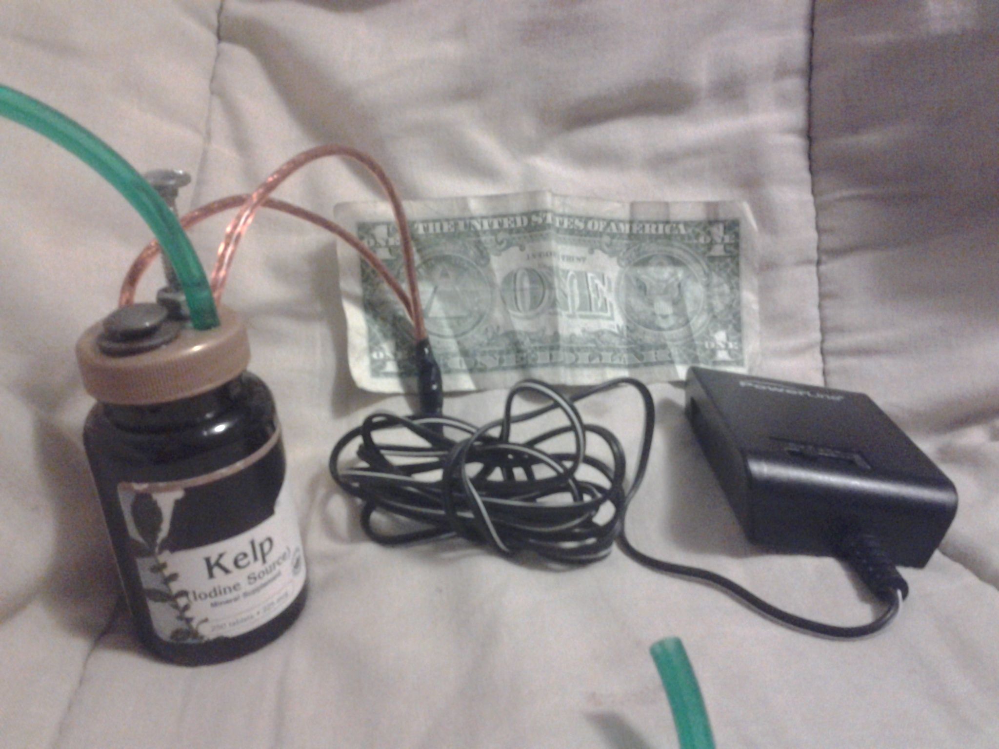 Simple Mini HHO Generator! : 6 Steps - Instructables