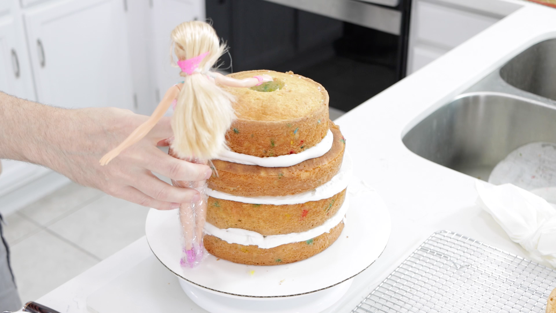 Barbie Cake : 10 Steps (with Pictures) - Instructables