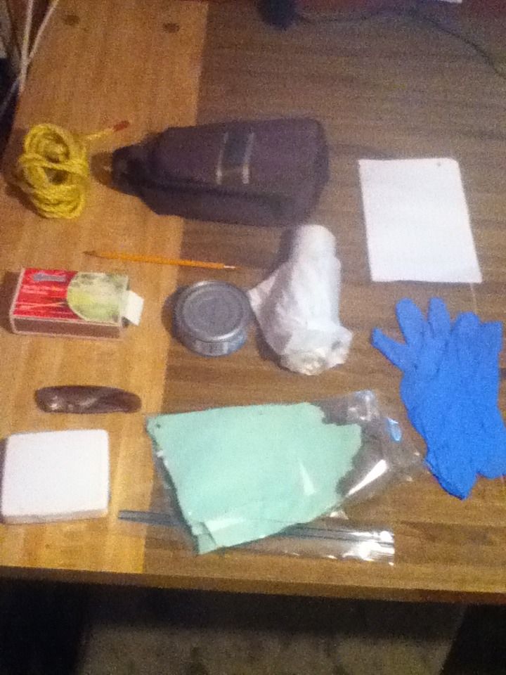 Backwoods Survival Kit : 12 Steps - Instructables