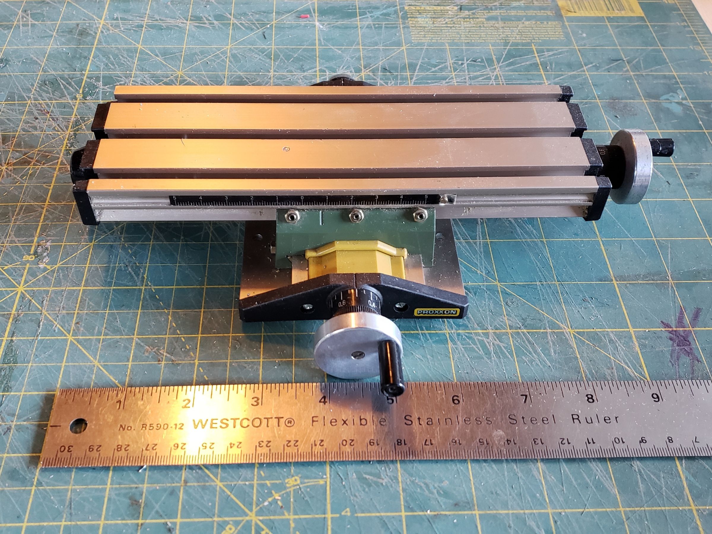 Benchtop Micro Milling Machine : 7 Steps (with Pictures) - Instructables