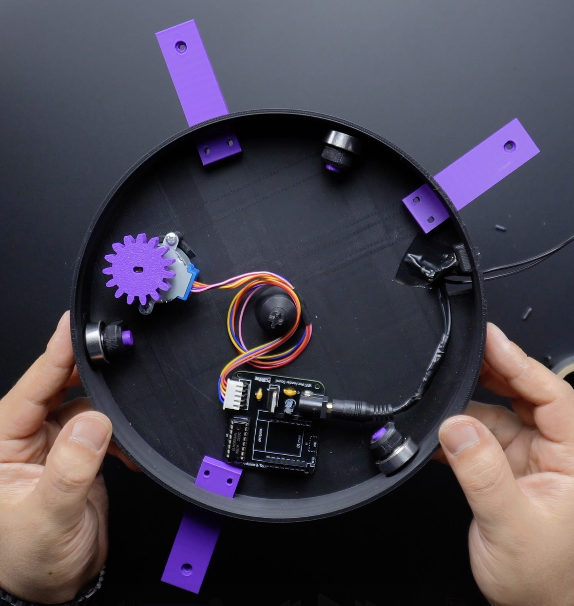 How to Build a Motorized 3D Scanning Turntable for Your Phone : 5 Steps ...