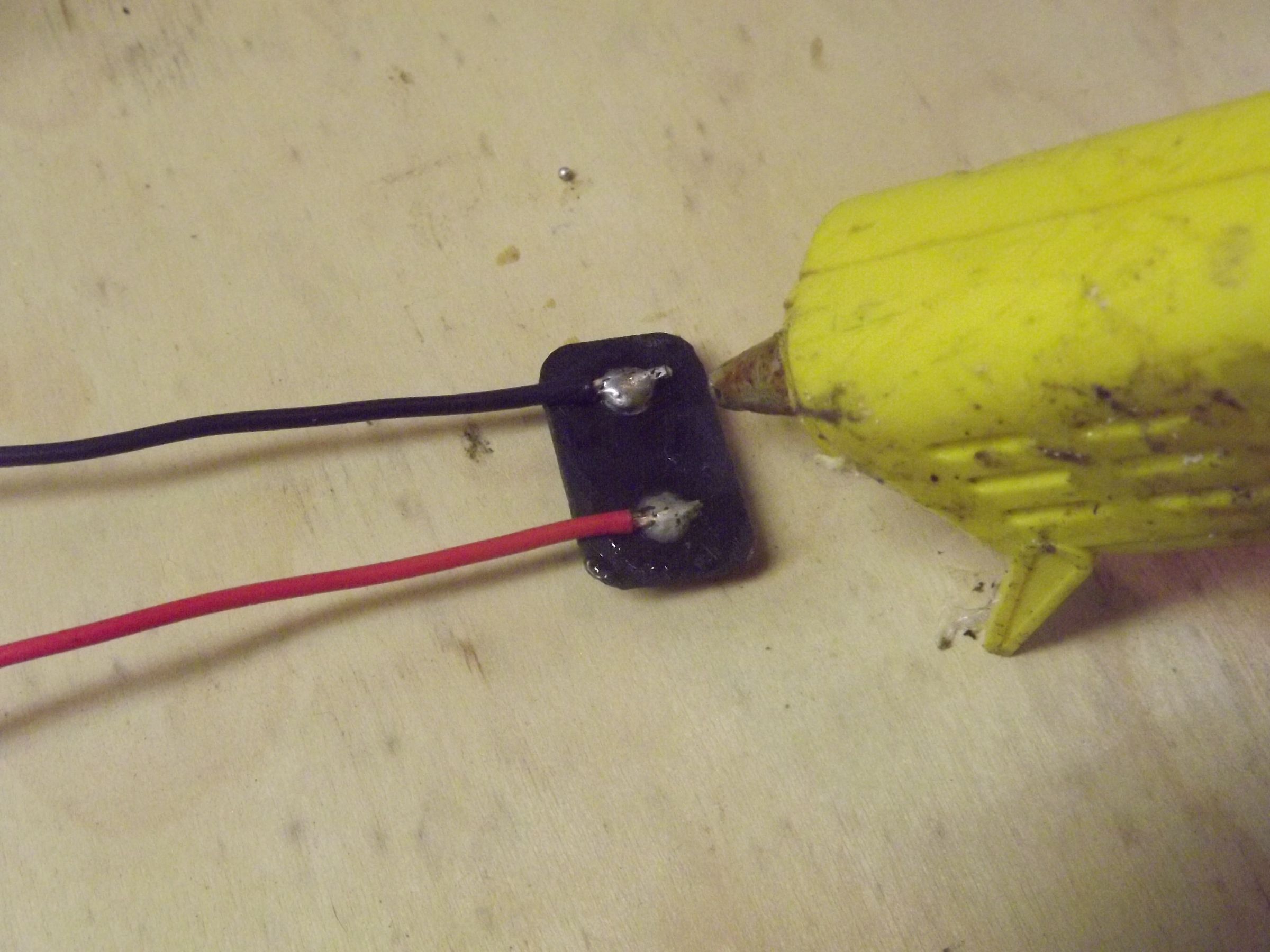 How to Make a 9 Volt Connector : 4 Steps - Instructables