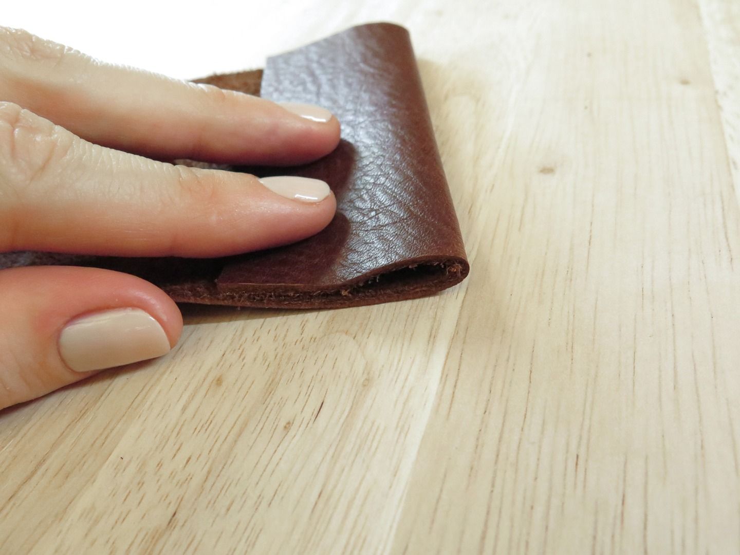 Gouging and Folding Leather : 6 Steps - Instructables