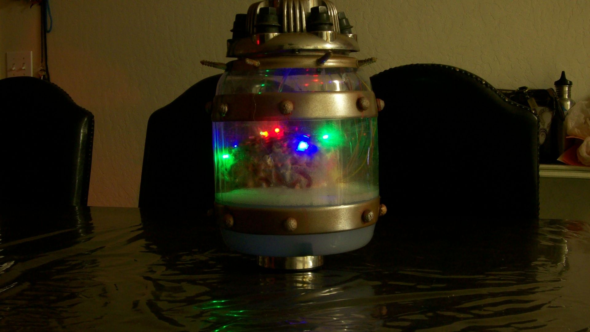 Brain in a Jar! : 12 Steps - Instructables
