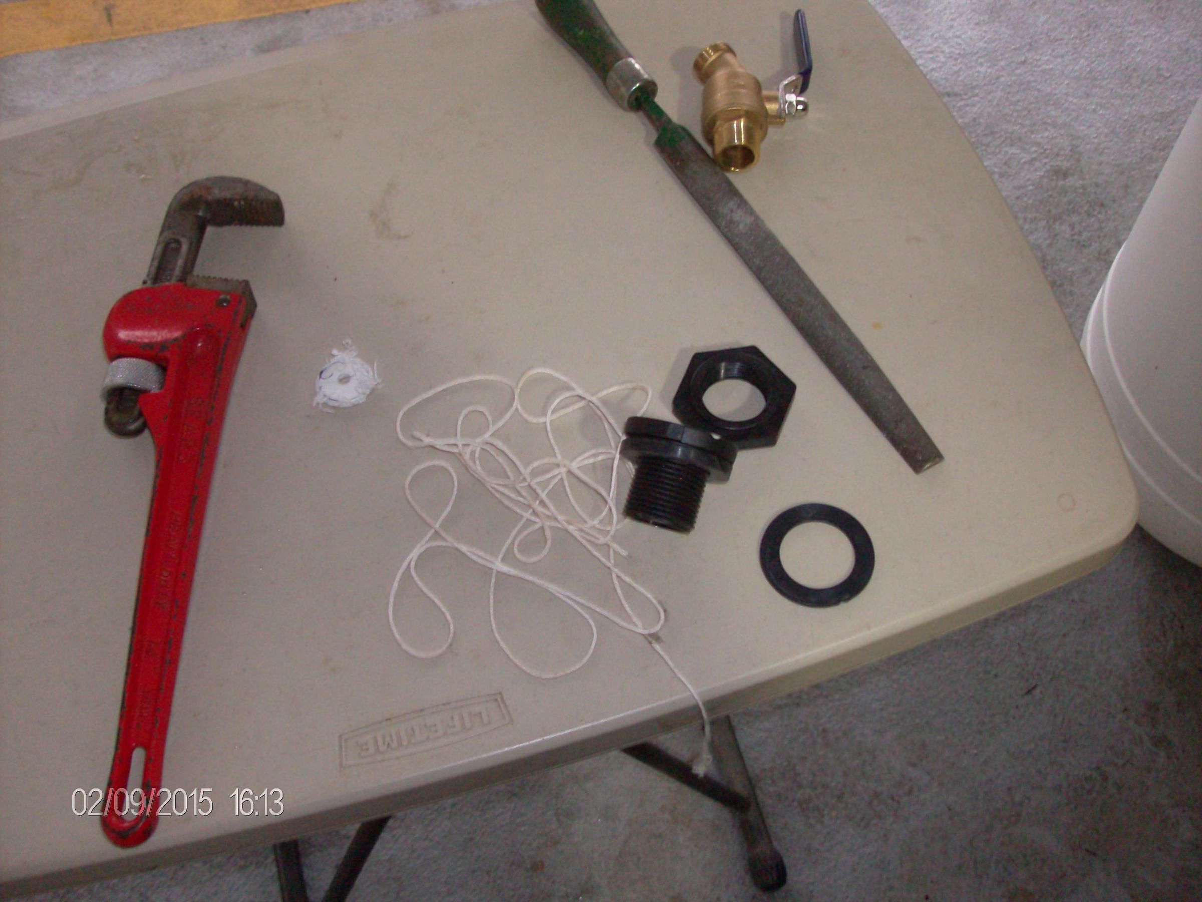 Rain Barrel Bulkhead Fitting : 8 Steps - Instructables