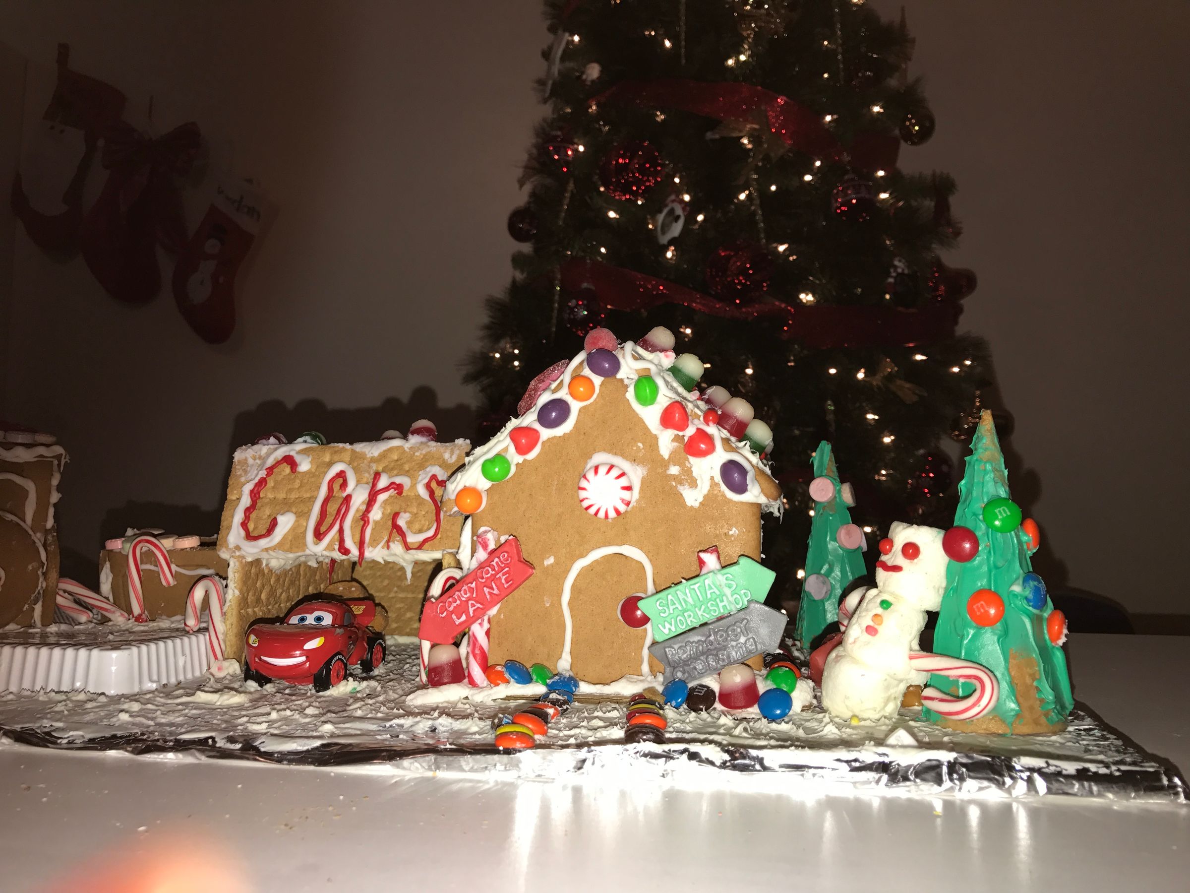 Gingerbread House Disney Cars Mcqueen (with Pictures) - Instructables