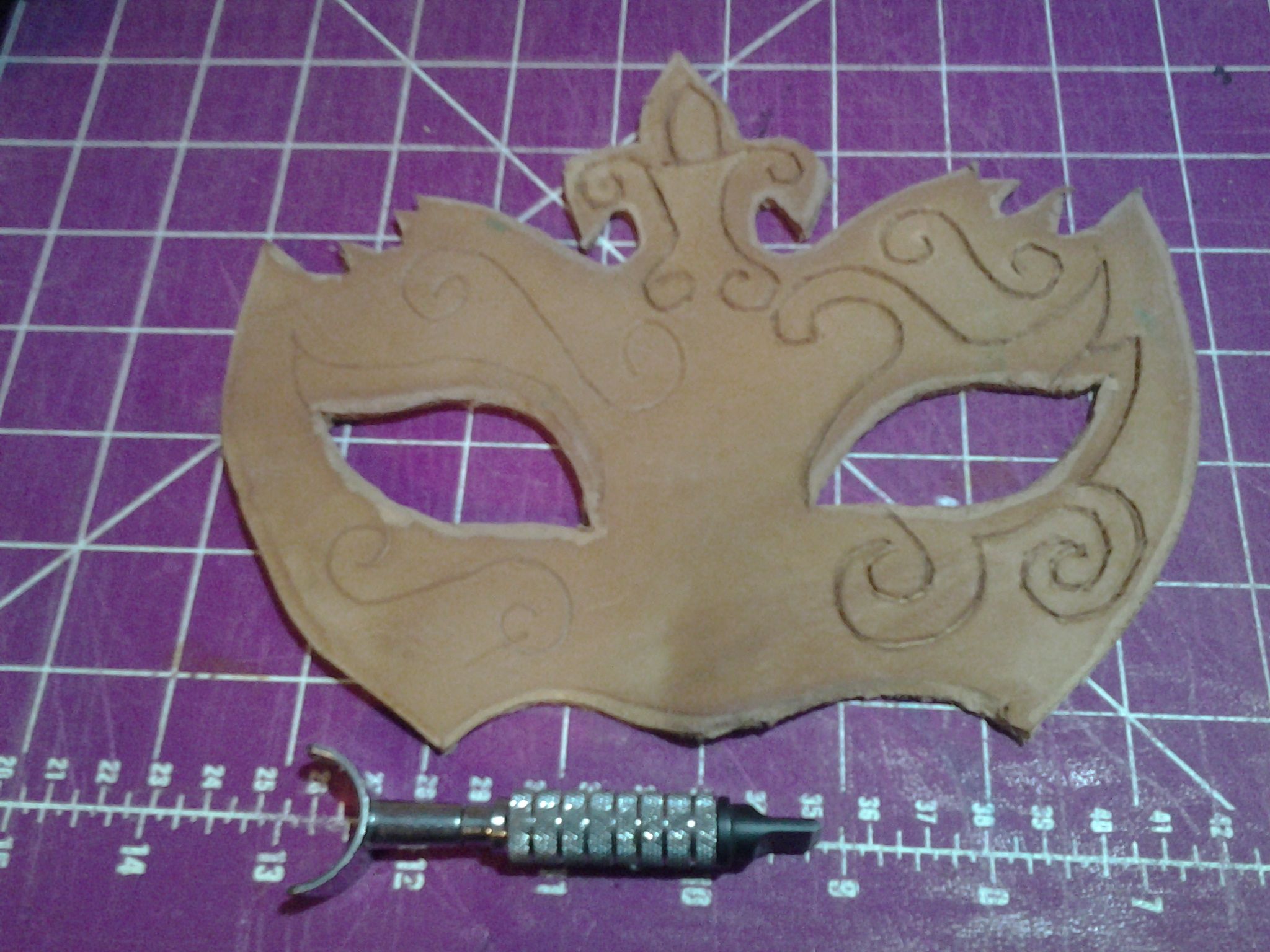 Terrific in Teal Masquerade Mask : 16 Steps (with Pictures) - Instructables
