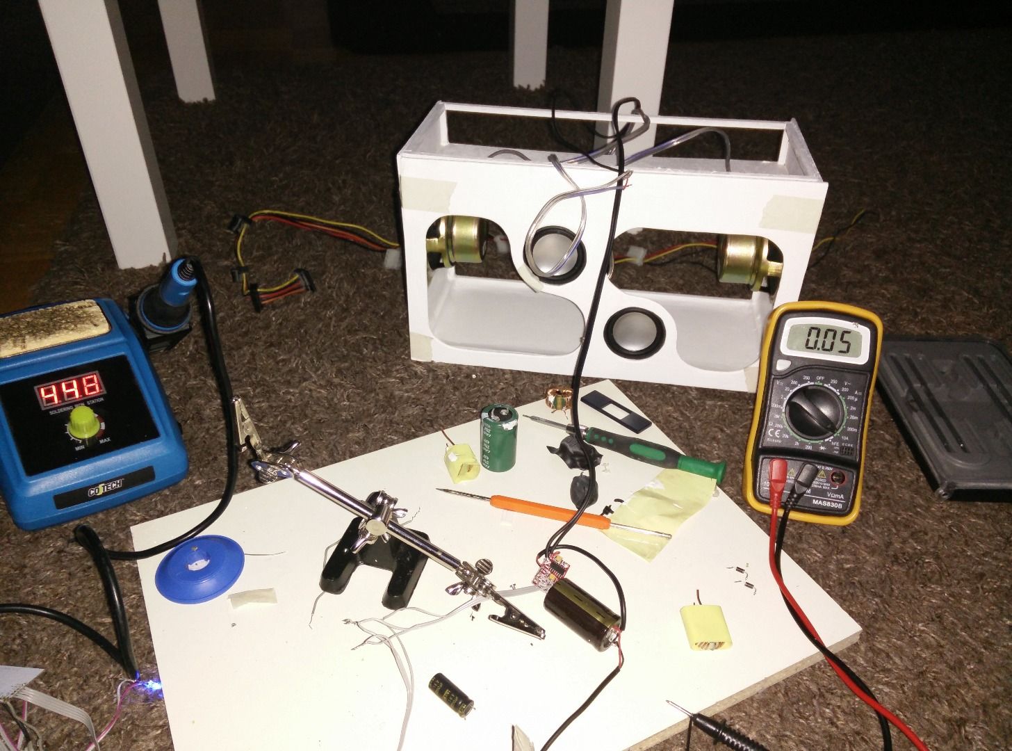 Ultimate-Solar-Boombox U-S-B : 3 Steps - Instructables