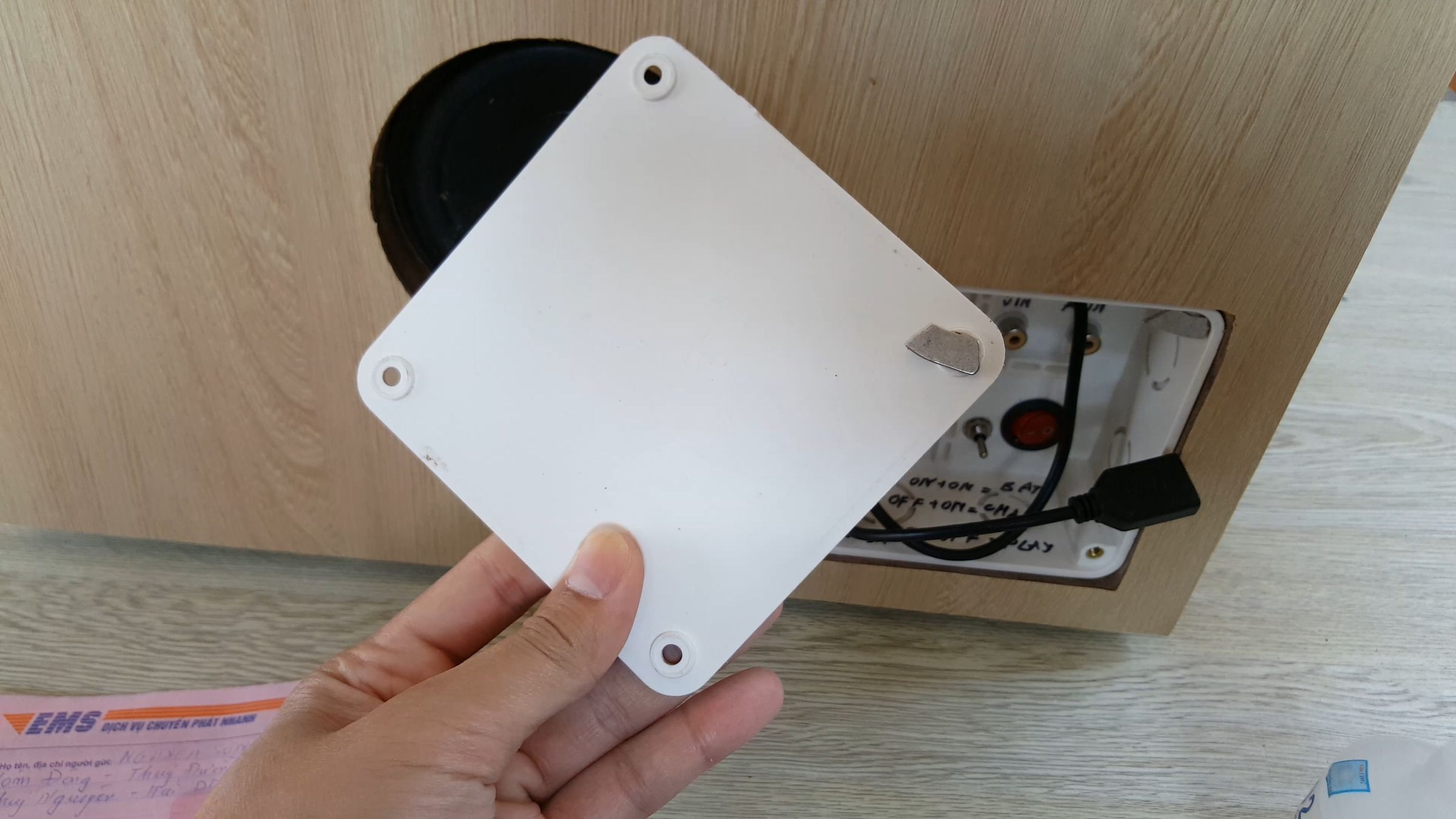 DIY MP5 Player From TV Speaker - Best Value 2019 : 9 Steps (with ...