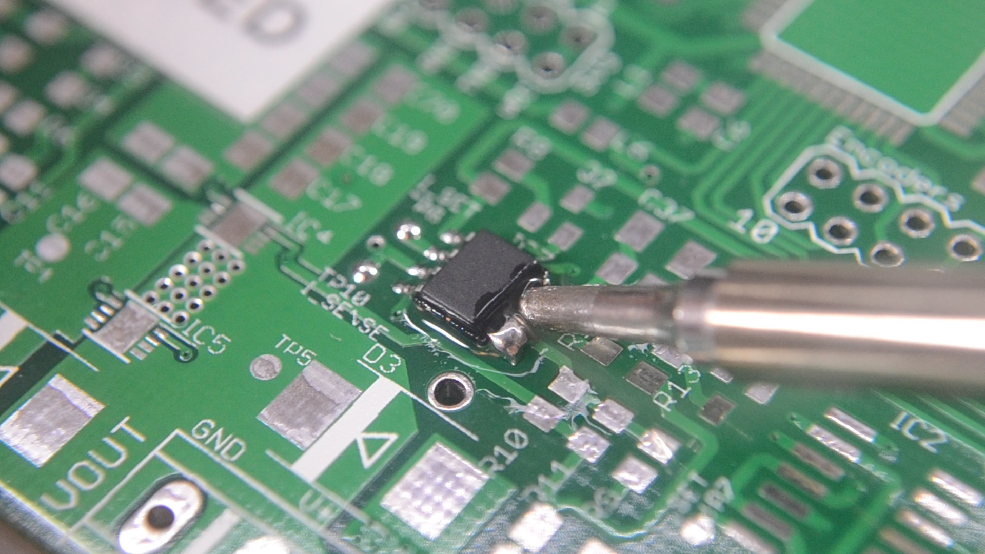 How to Fix Solder Bridges : 5 Steps - Instructables