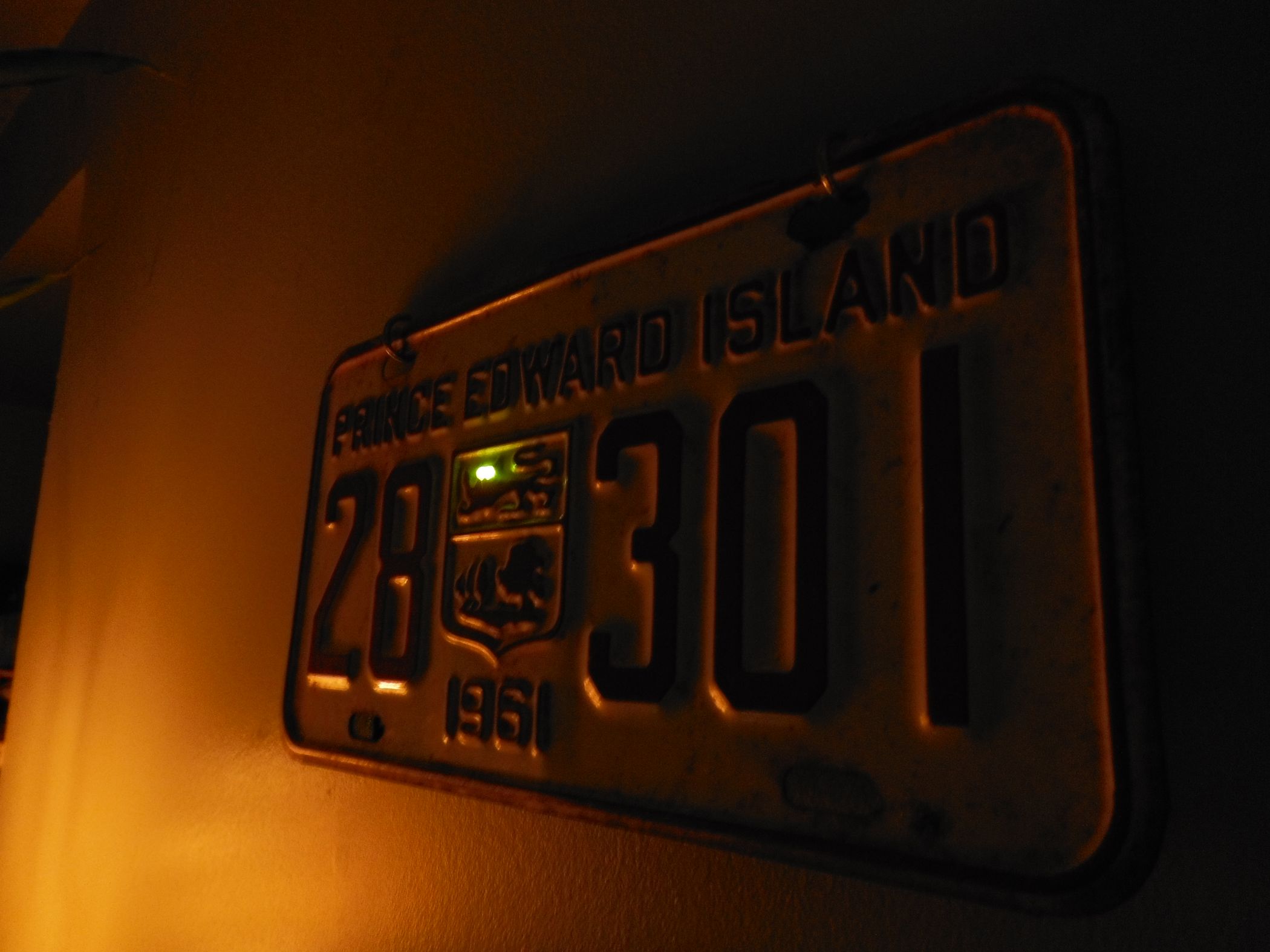 Make a Cool/Creepy License Plate Decoration! : 3 Steps - Instructables