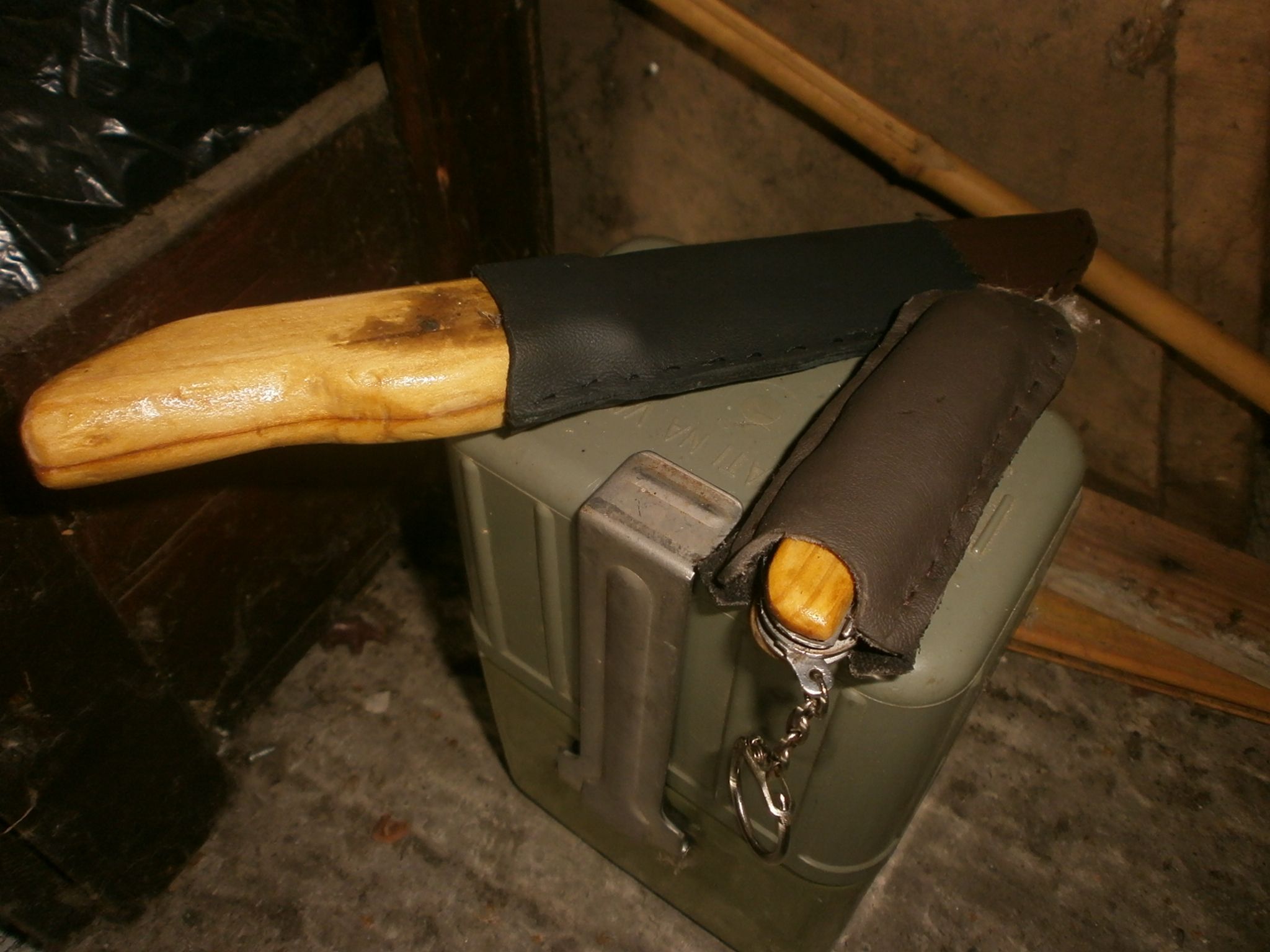 Wooden Scales on Swiss Army Knife : 8 Steps - Instructables