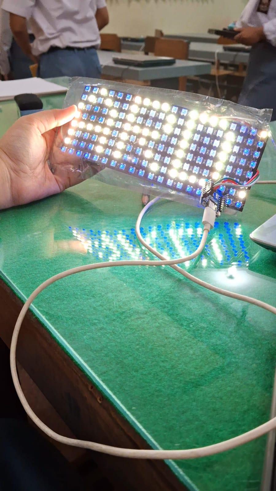 LED Blinking Running Text : 4 Steps - Instructables