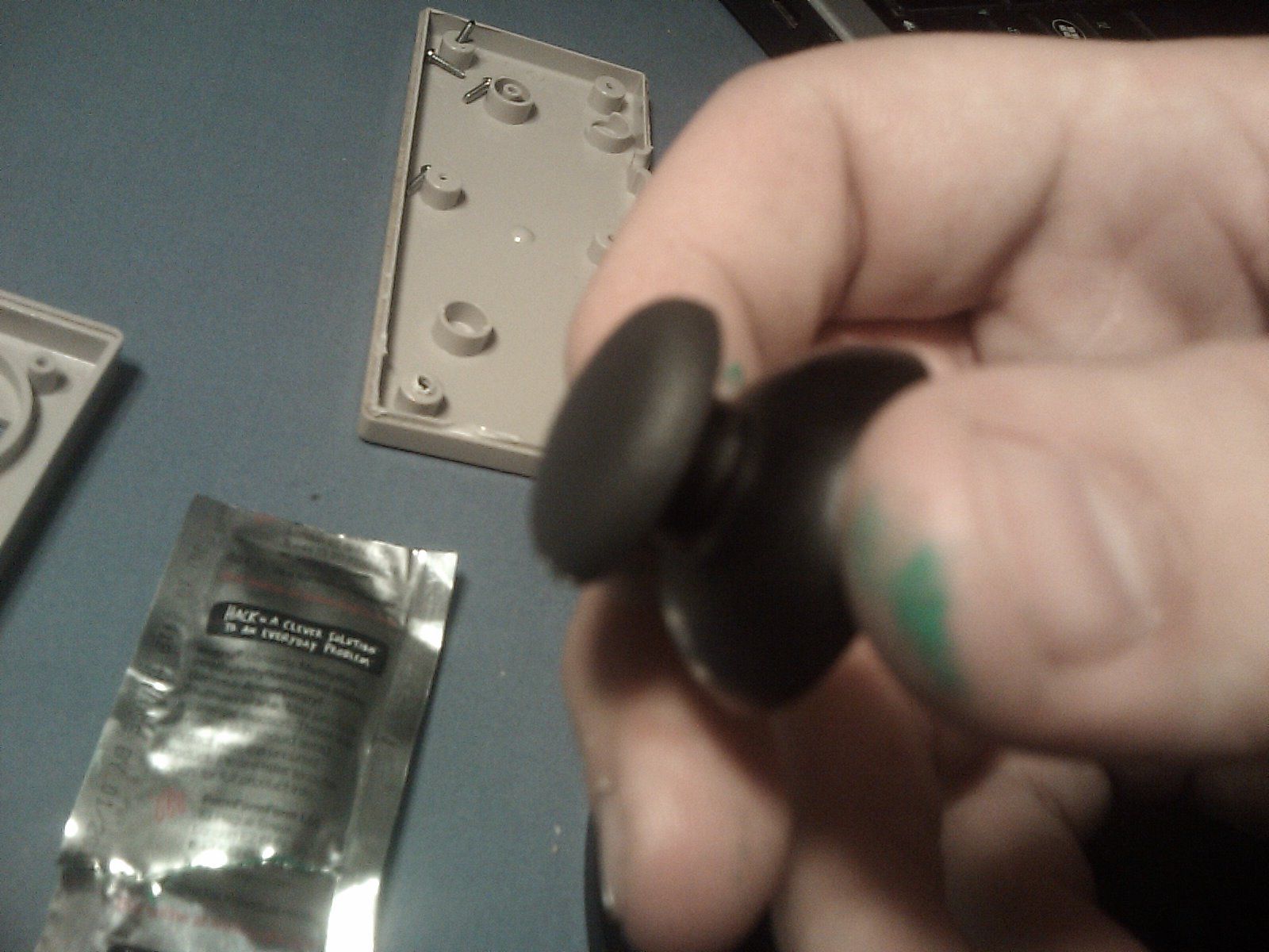 How to Repair/ Hack Your Video Game Controllers Better, With Sugru : 5 ...