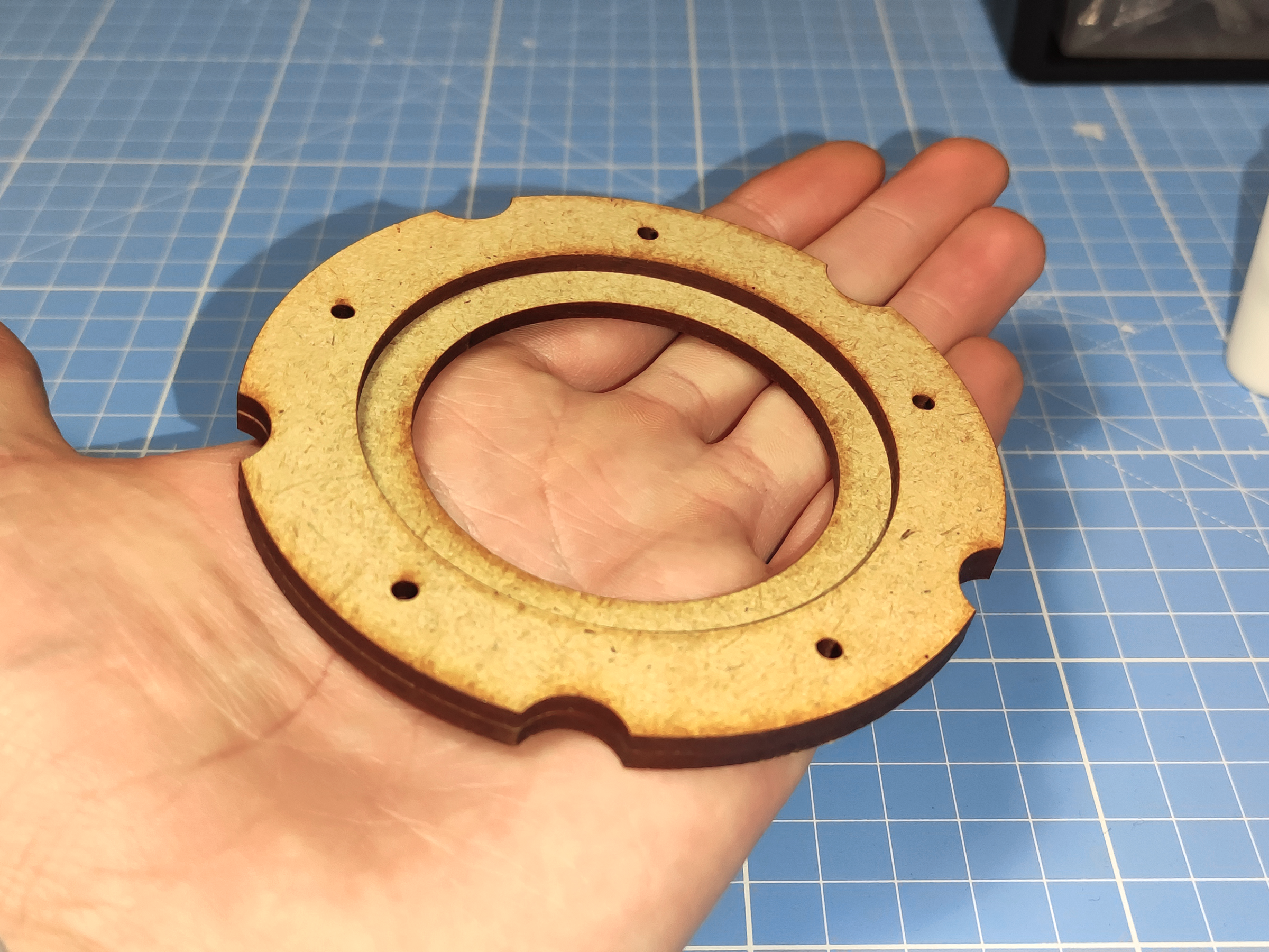 Carter's Lasercut Iris Box : 5 Steps (with Pictures) - Instructables