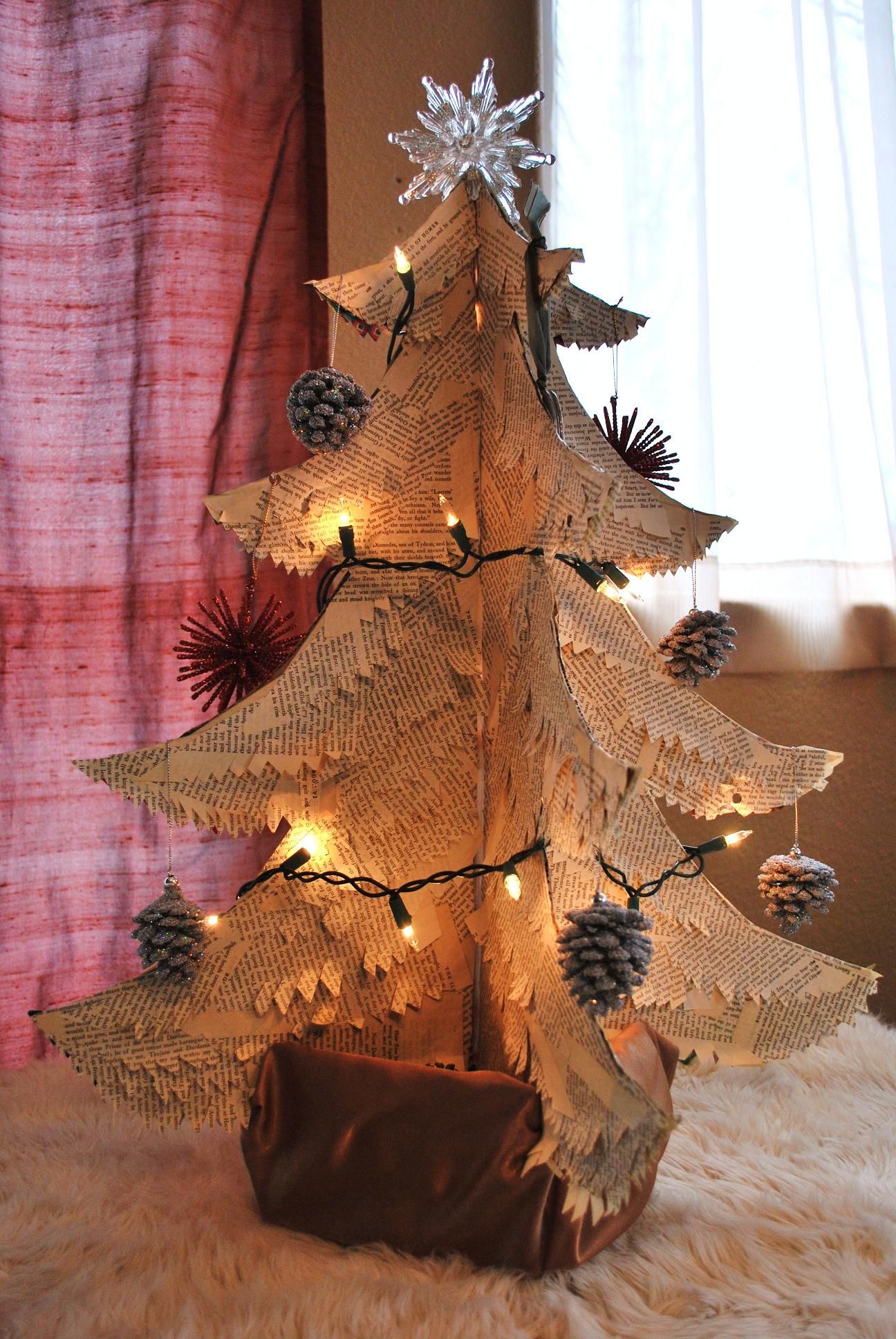 Junk Mail Christmas Tree : 5 Steps (with Pictures) - Instructables