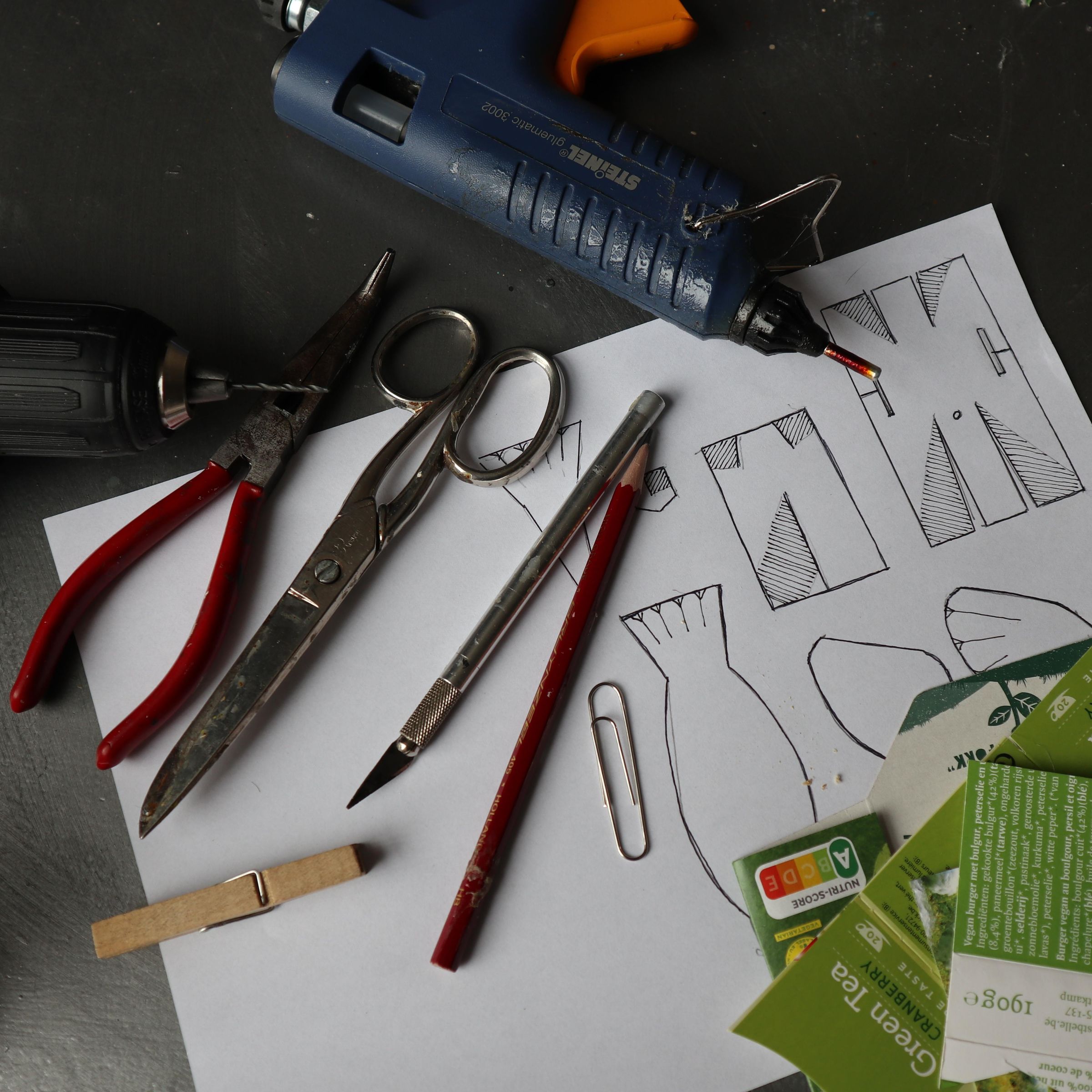 Little Green Peg Parrot : 9 Steps (with Pictures) - Instructables