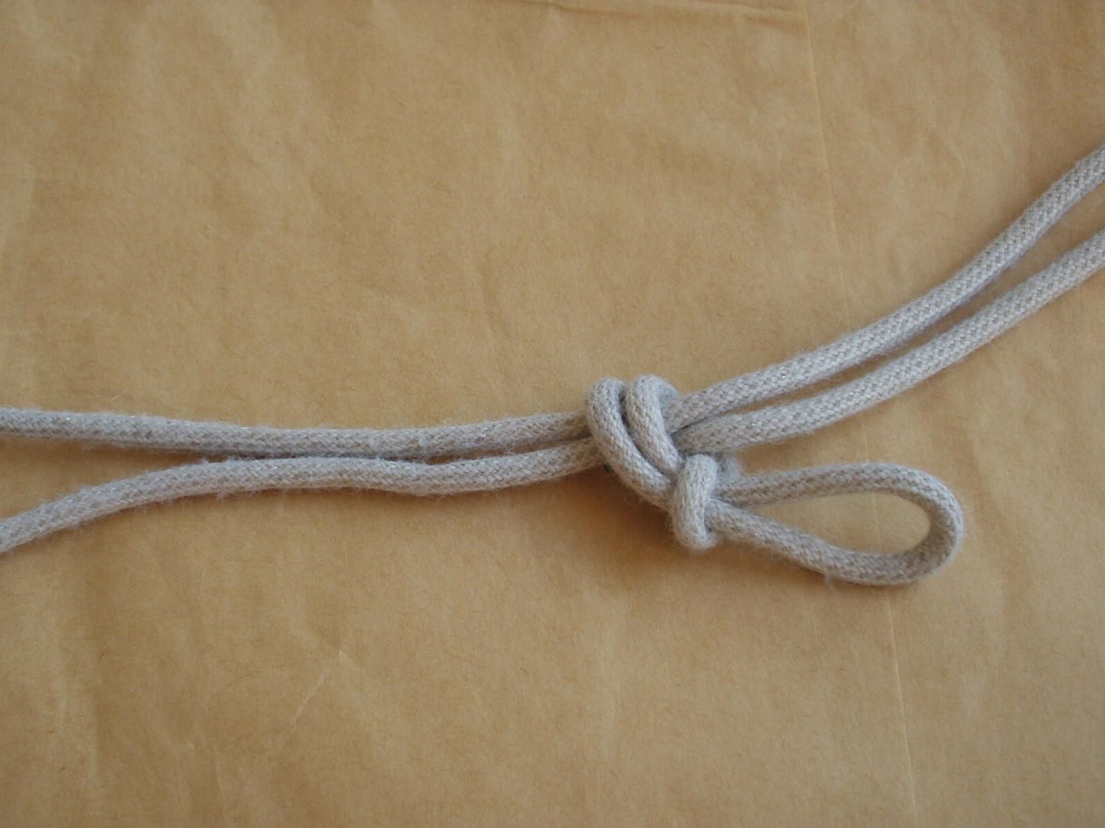Single Bowline on the Bight* Soft Carabiner : 11 Steps - Instructables