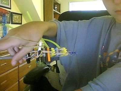 K'nex Hidden Wrist Gun/blade : 4 Steps - Instructables