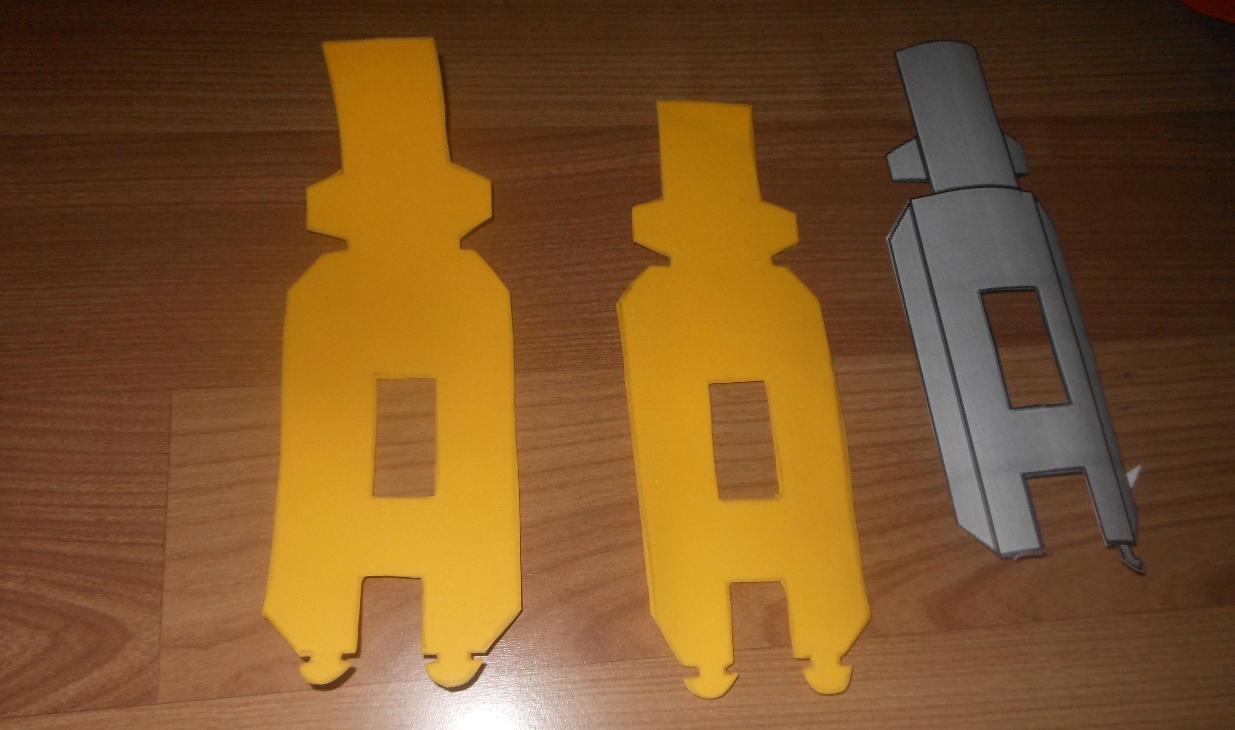 Miss La Sen Minion Lantern : 20 Steps - Instructables