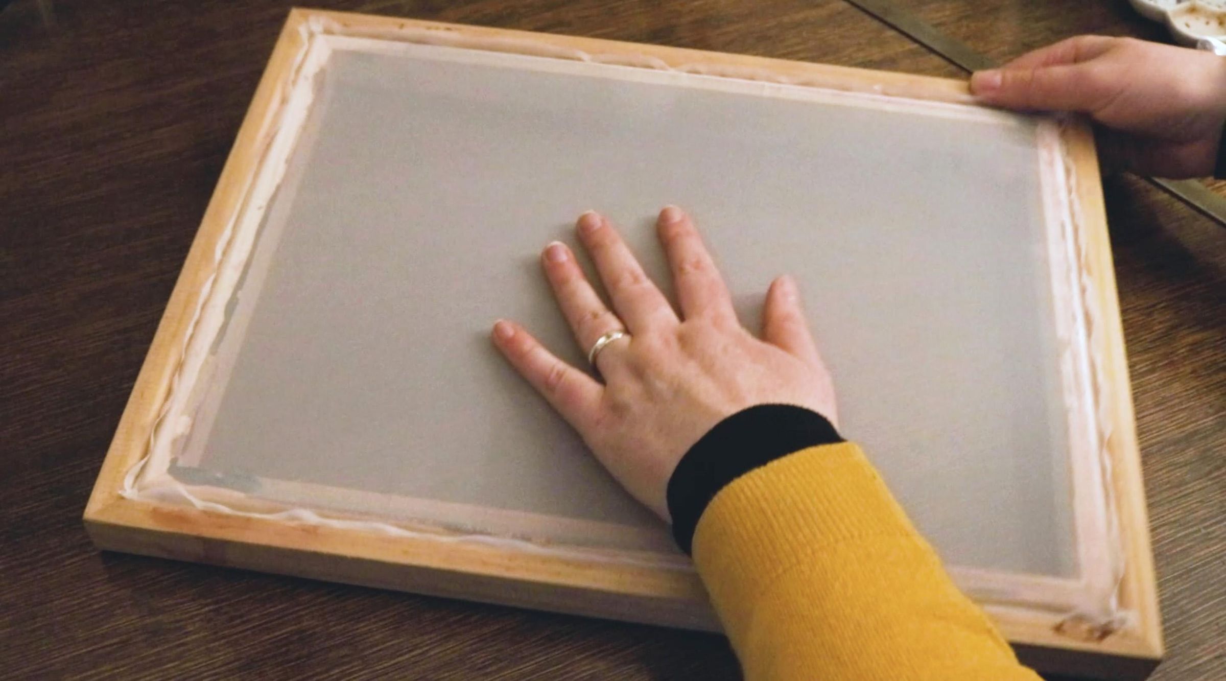 Fitting Mesh in a Screen Printing Frame : 7 Steps (with Pictures ...