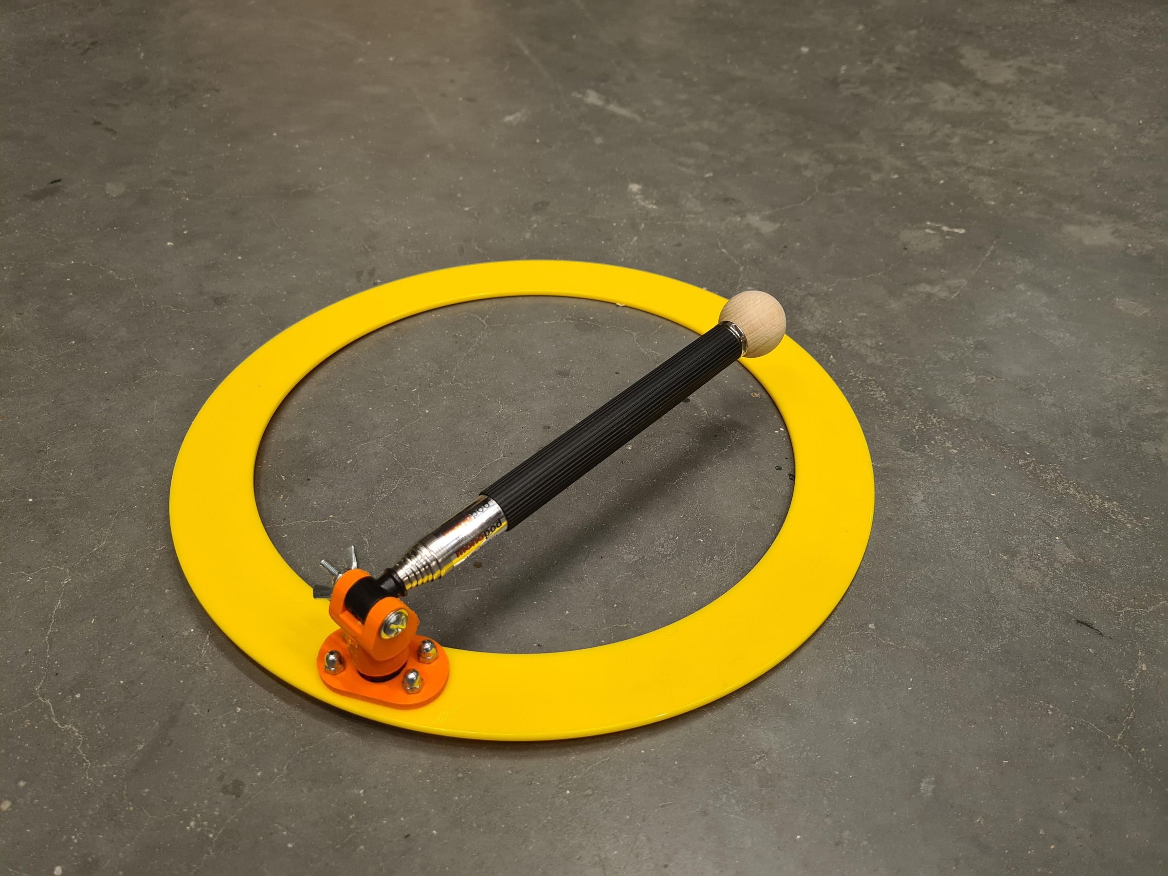 D4E1 Juggle Ring Stick : 7 Steps - Instructables