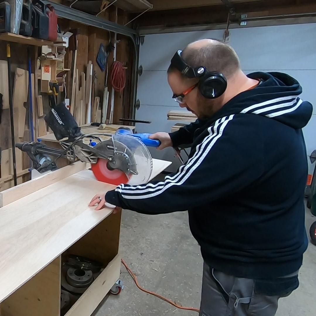 Making and Installing Box Joint Drawers : 18 Steps (with Pictures ...