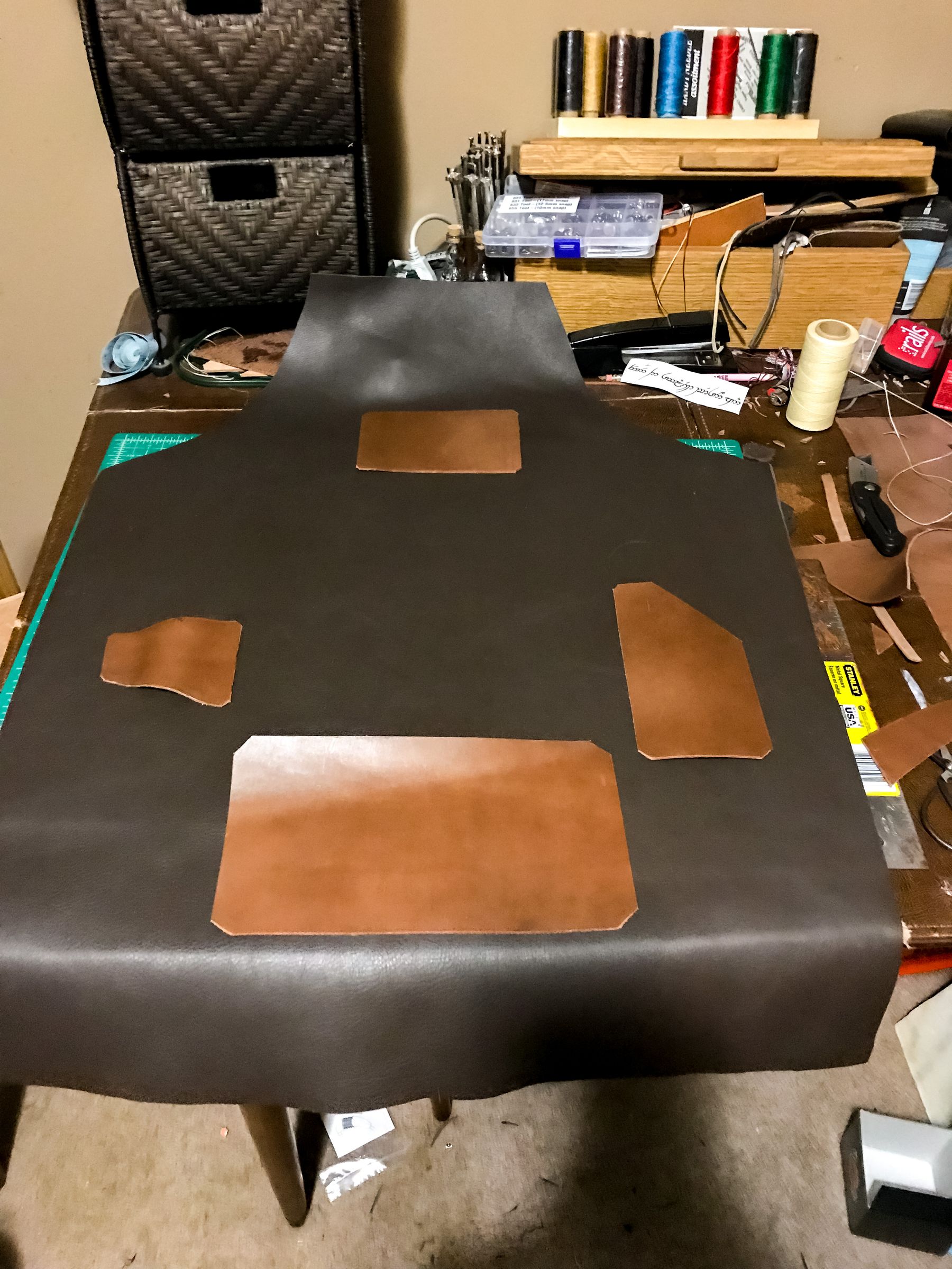 Make a Simple Leather Apron : 4 Steps - Instructables