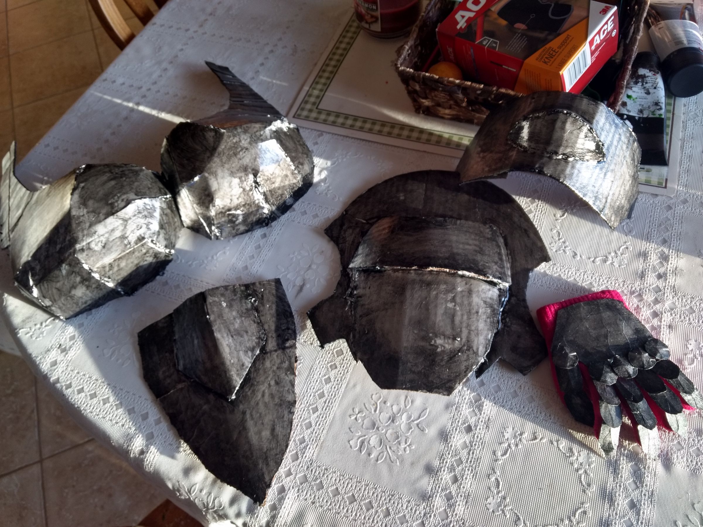 Making Armour Out of Cardboard : 10 Steps - Instructables
