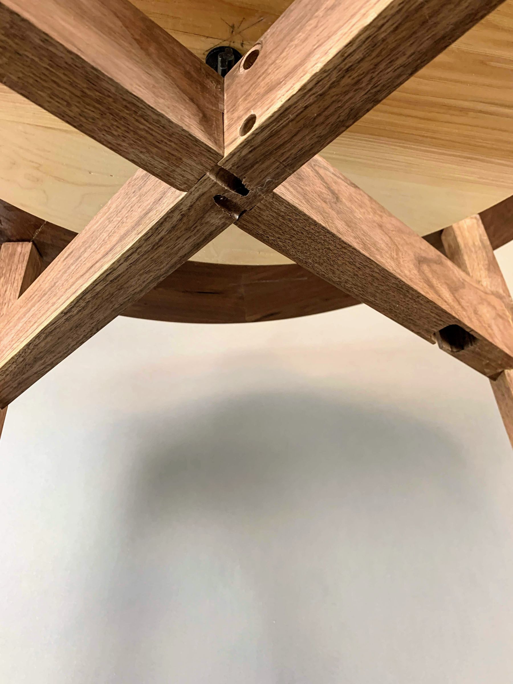 Maze Table That MOVES! : 7 Steps - Instructables