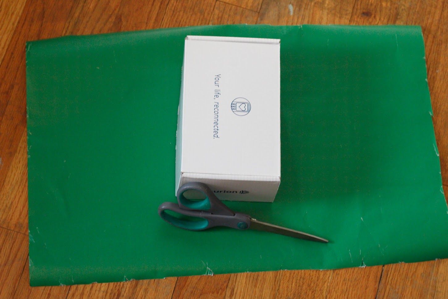 How to Properly Wrap a Present : 17 Steps (with Pictures) - Instructables