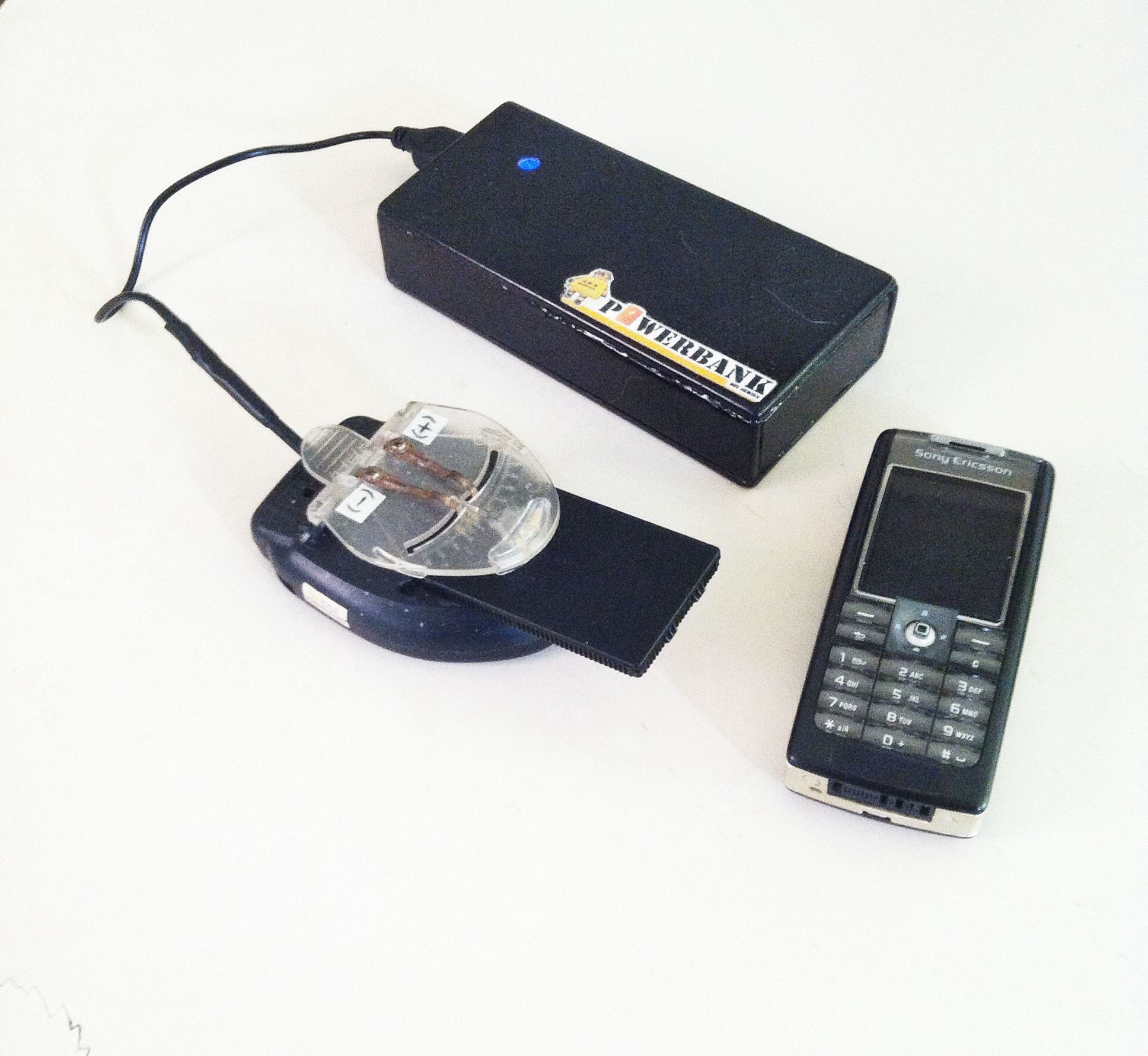 Old Dead Cellphone Remedy : 10 Steps - Instructables