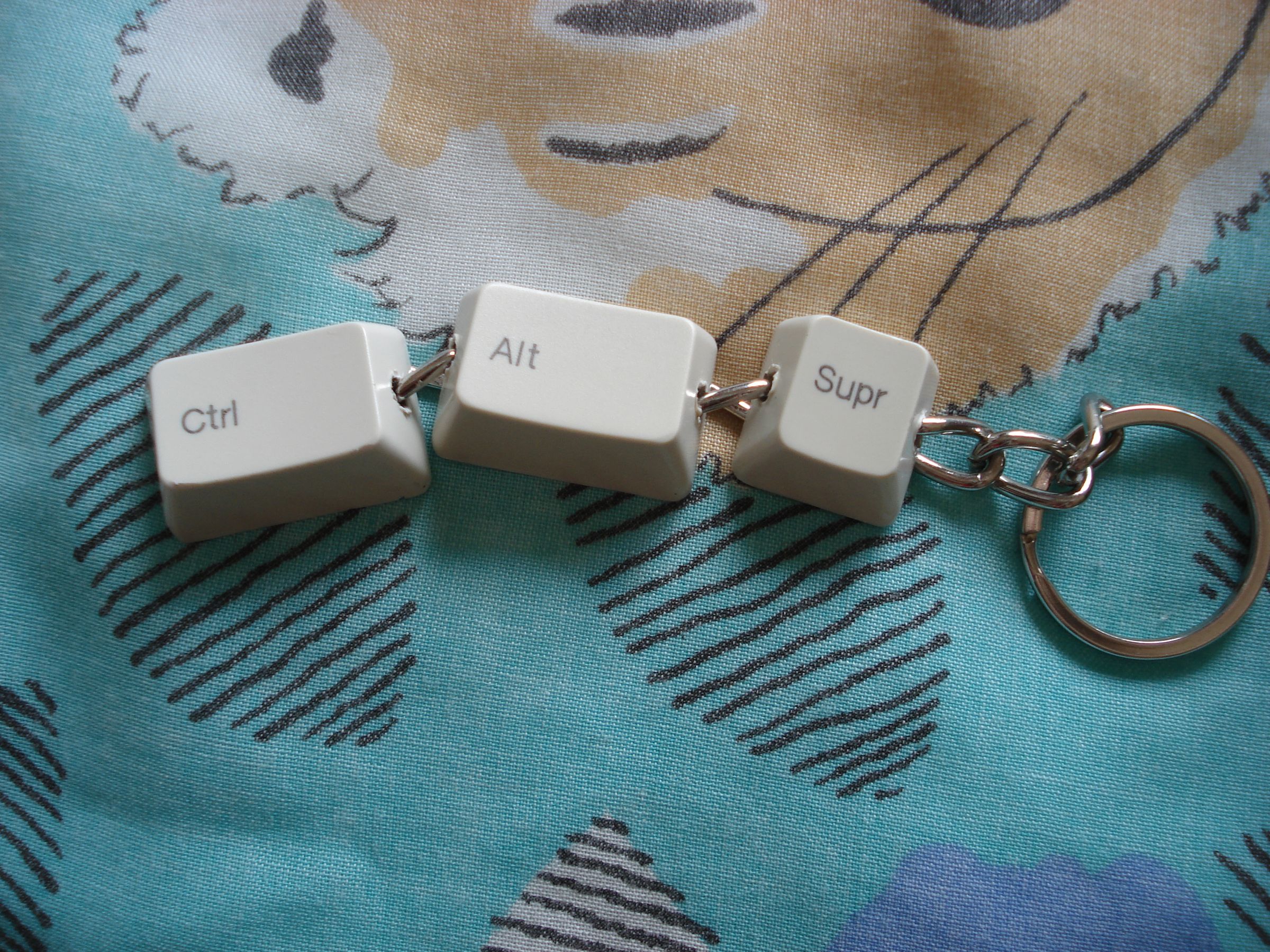 Geek Keychain : 3 Steps - Instructables