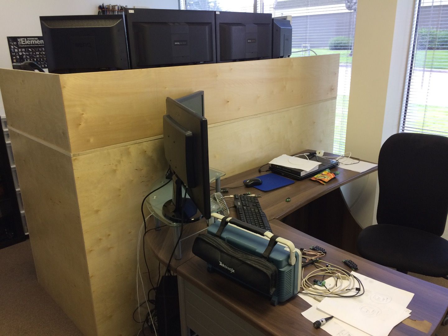 Standing Desk for Engineers : 8 Steps (with Pictures) - Instructables