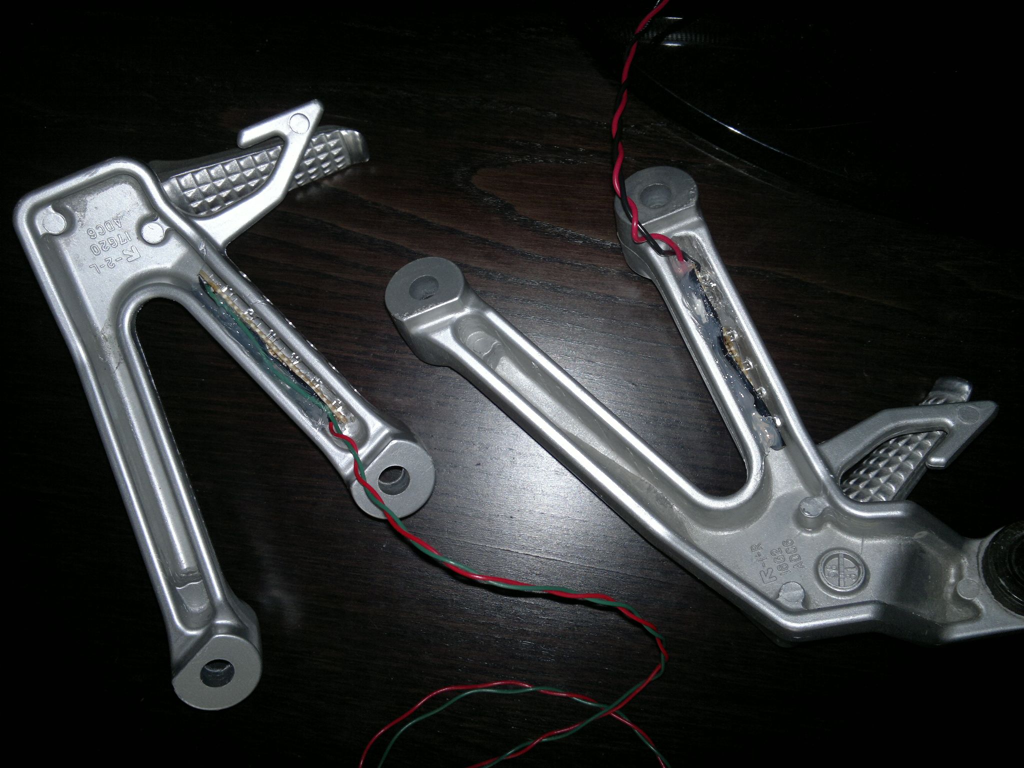 Integrated LED Foot Peg Signals : 6 Steps (with Pictures) - Instructables