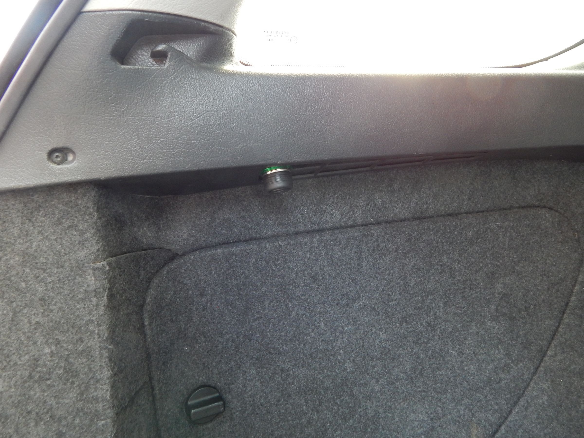 12V Source for Trunk : 4 Steps - Instructables