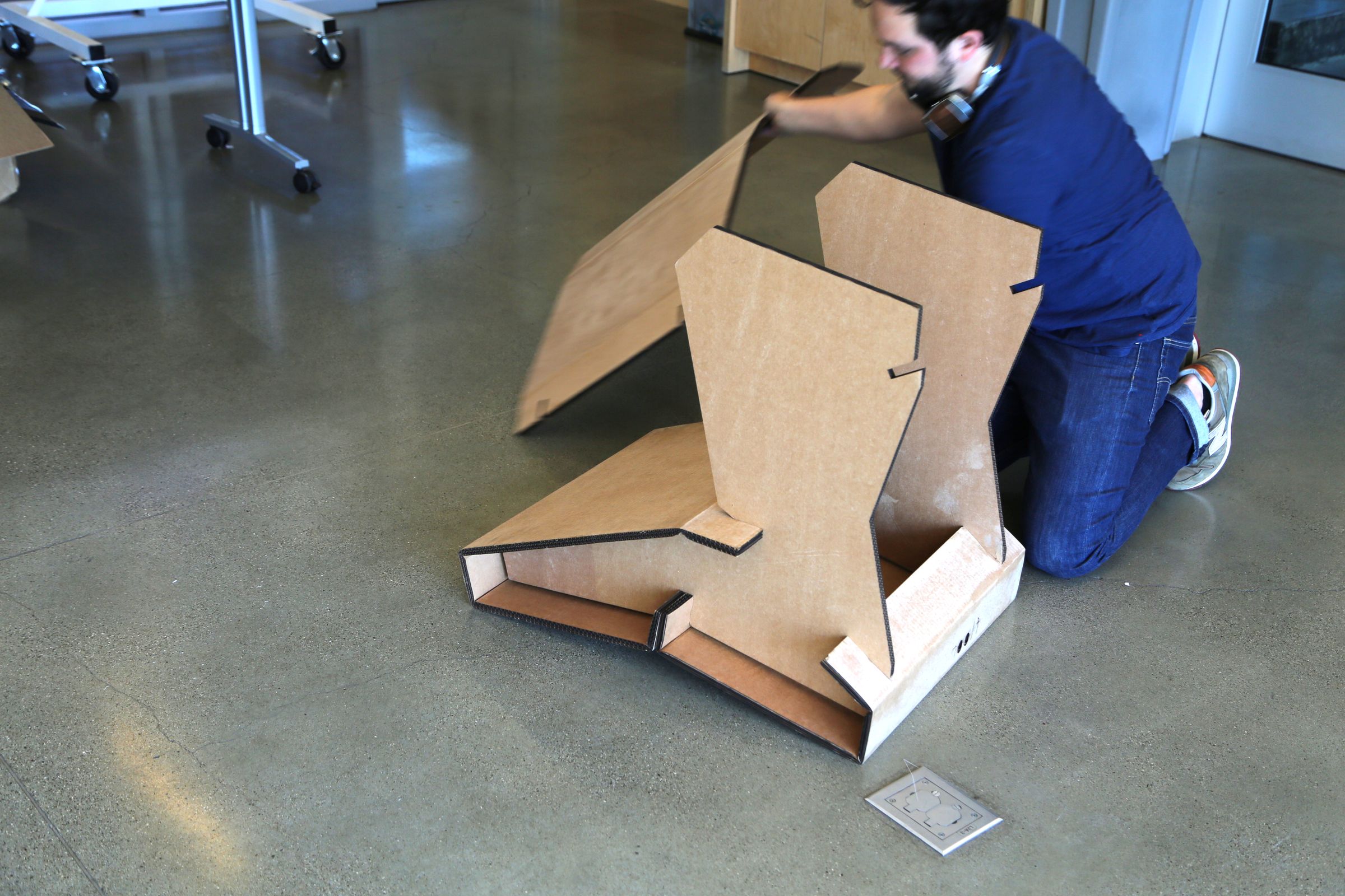 5 Piece Cardboard Lounge Chair : 6 Steps (with Pictures) - Instructables
