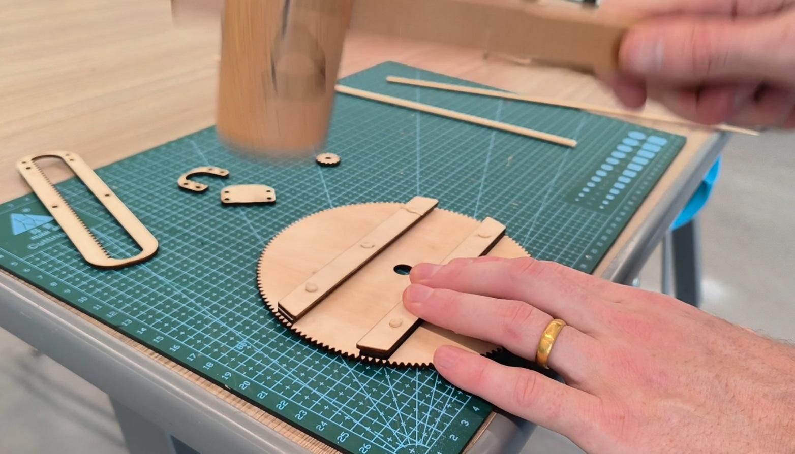 World’s First Cycloid Art Table: How I Built This Arduino-Powered ...