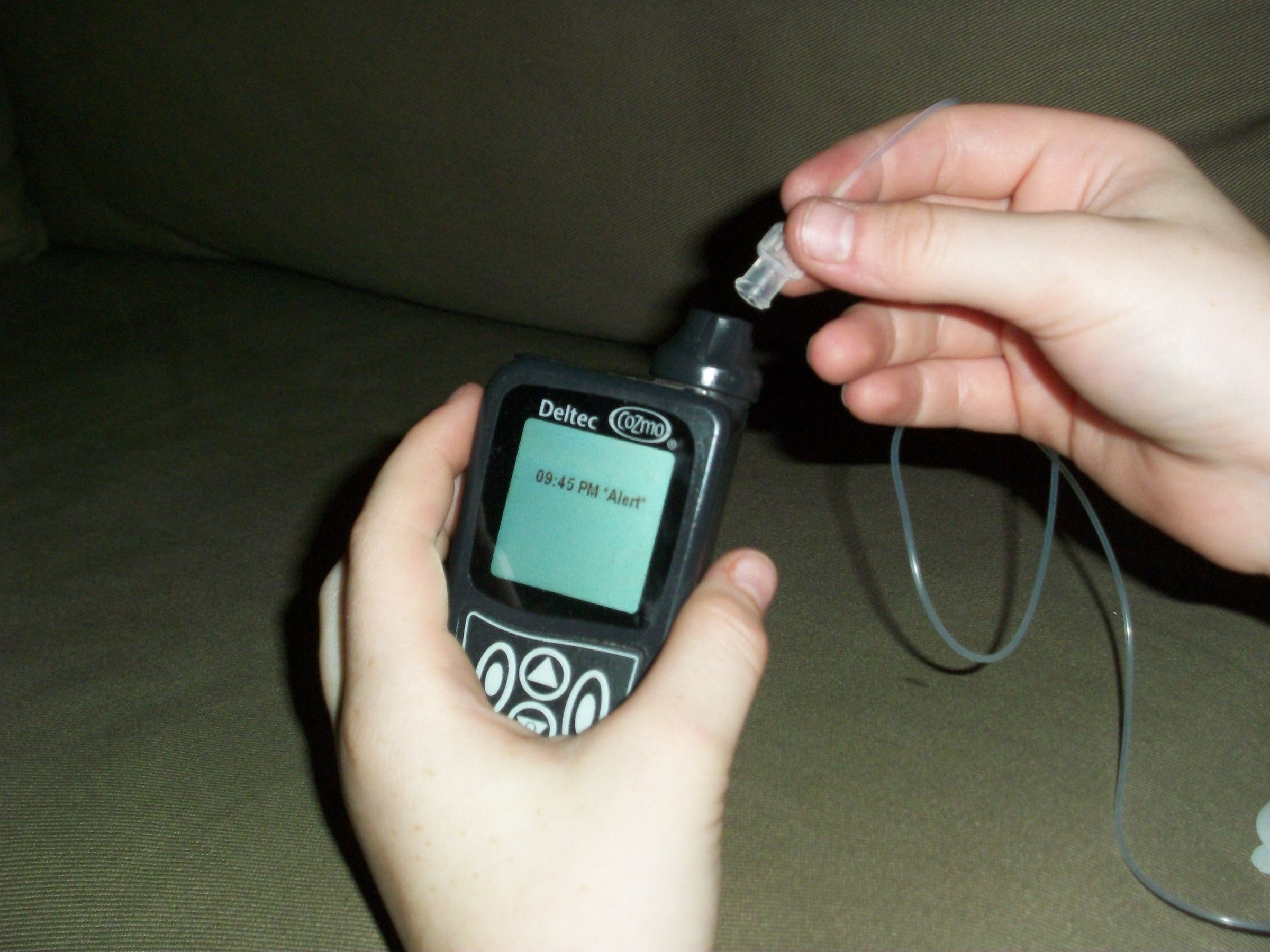 How to Load a Cartridge Into a Deltec Cosmo Pump : 29 Steps - Instructables