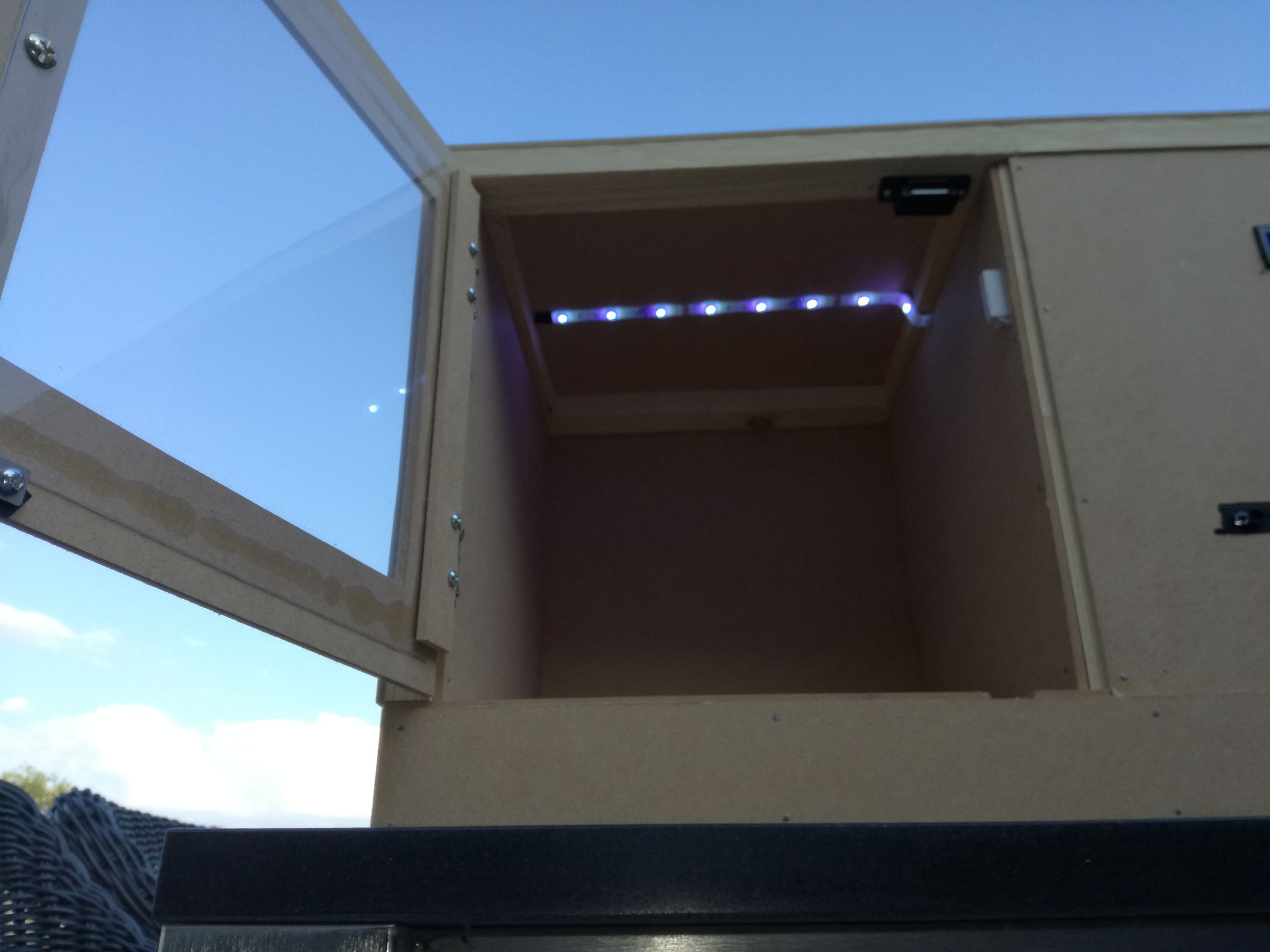 SmartPost: Smart Postal Package Locker : 7 Steps - Instructables