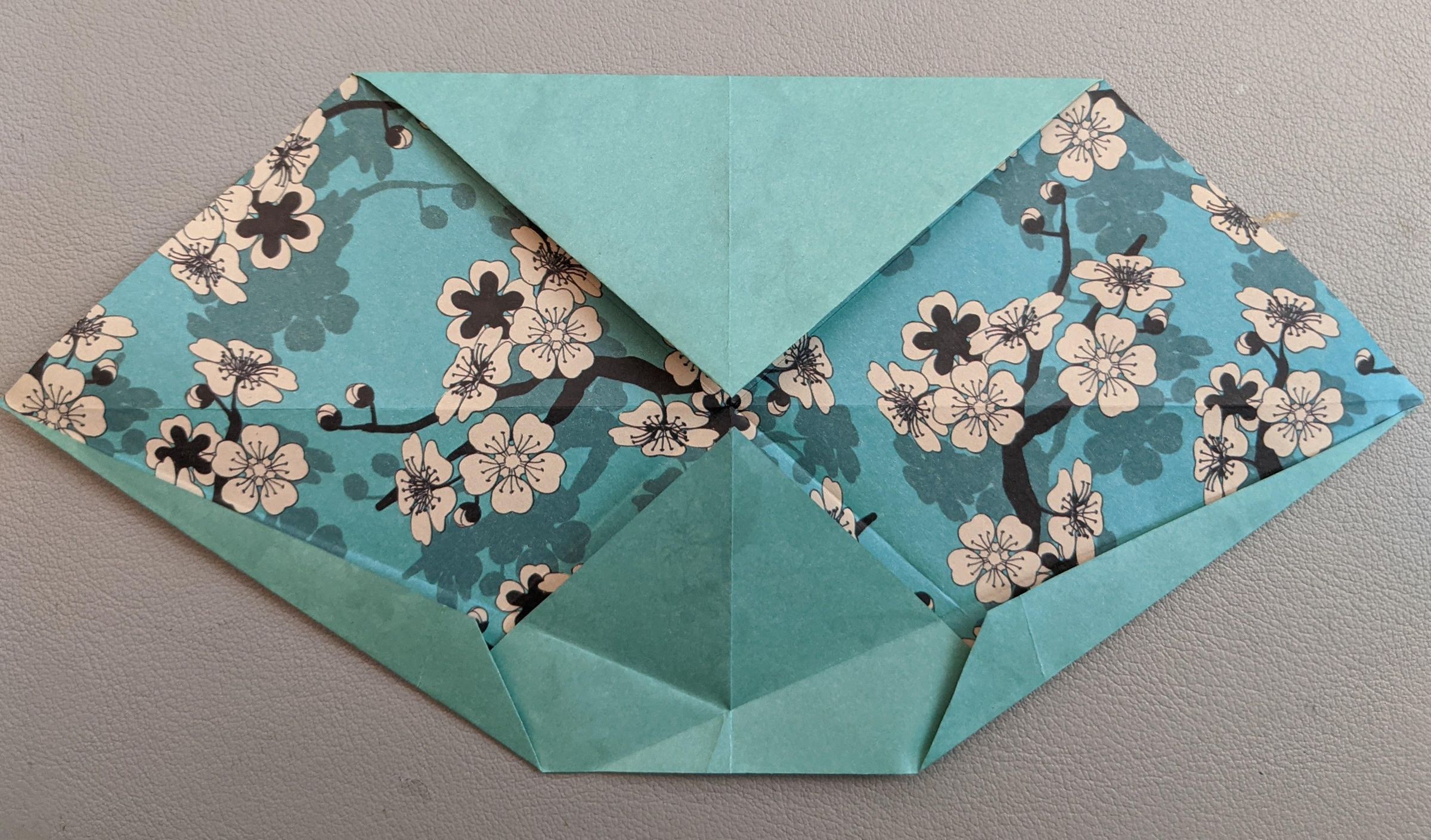 Origami Walrus Bookmark V2 : 9 Steps - Instructables